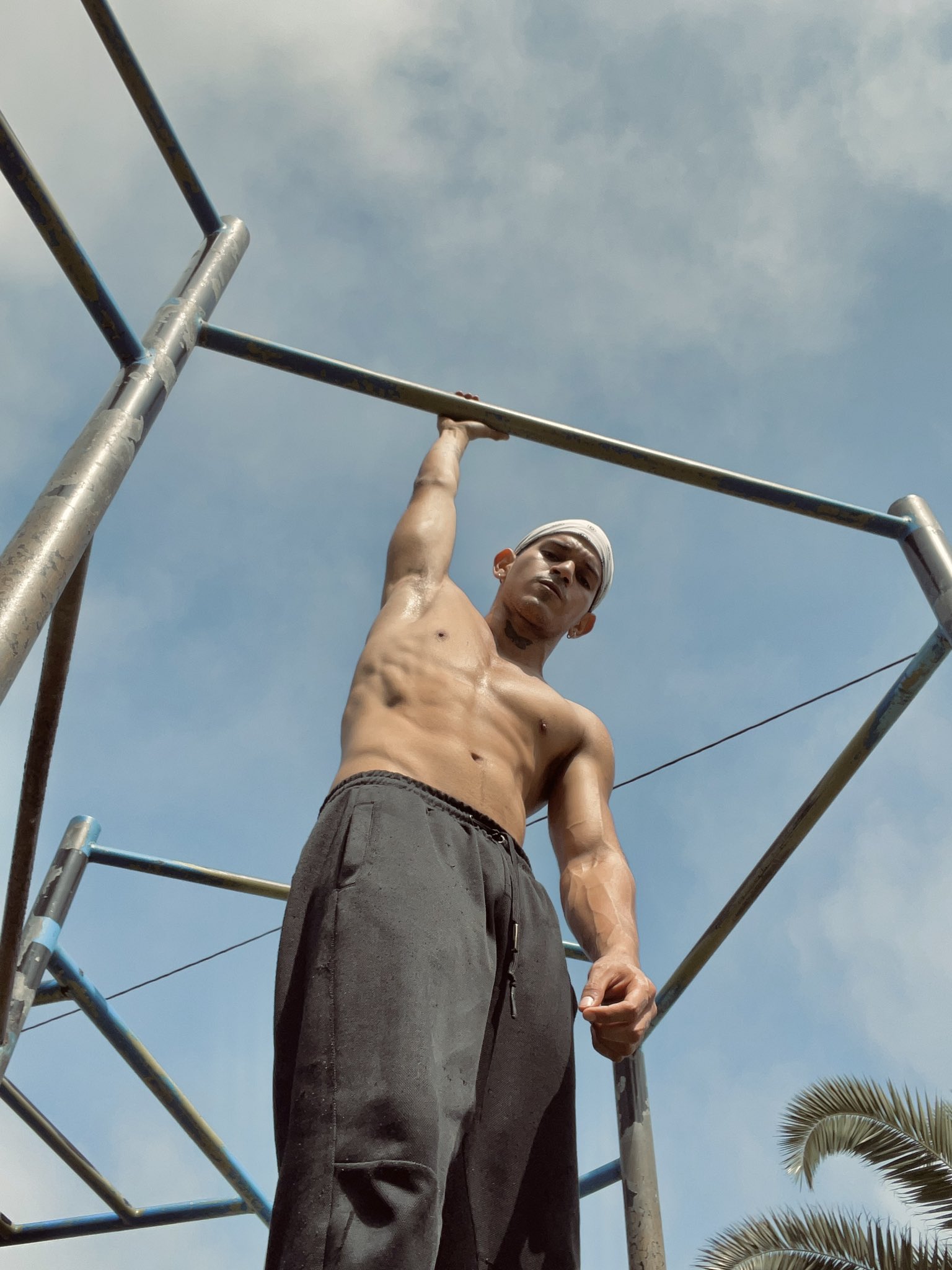 goodboy👅🇻🇪 on Twitter: "LUNES 🍀 https://t.co/FYP6H9BNy0" / Twitter