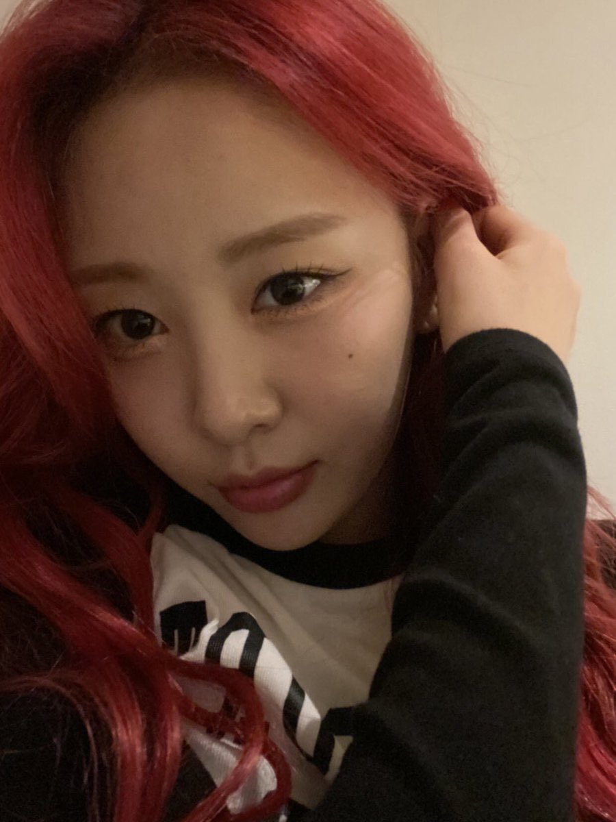 Cherry Motion 멕시코 on Twitter: "Solo estar acostada, jugando videojuegos, tomar fotos, cosas como ...