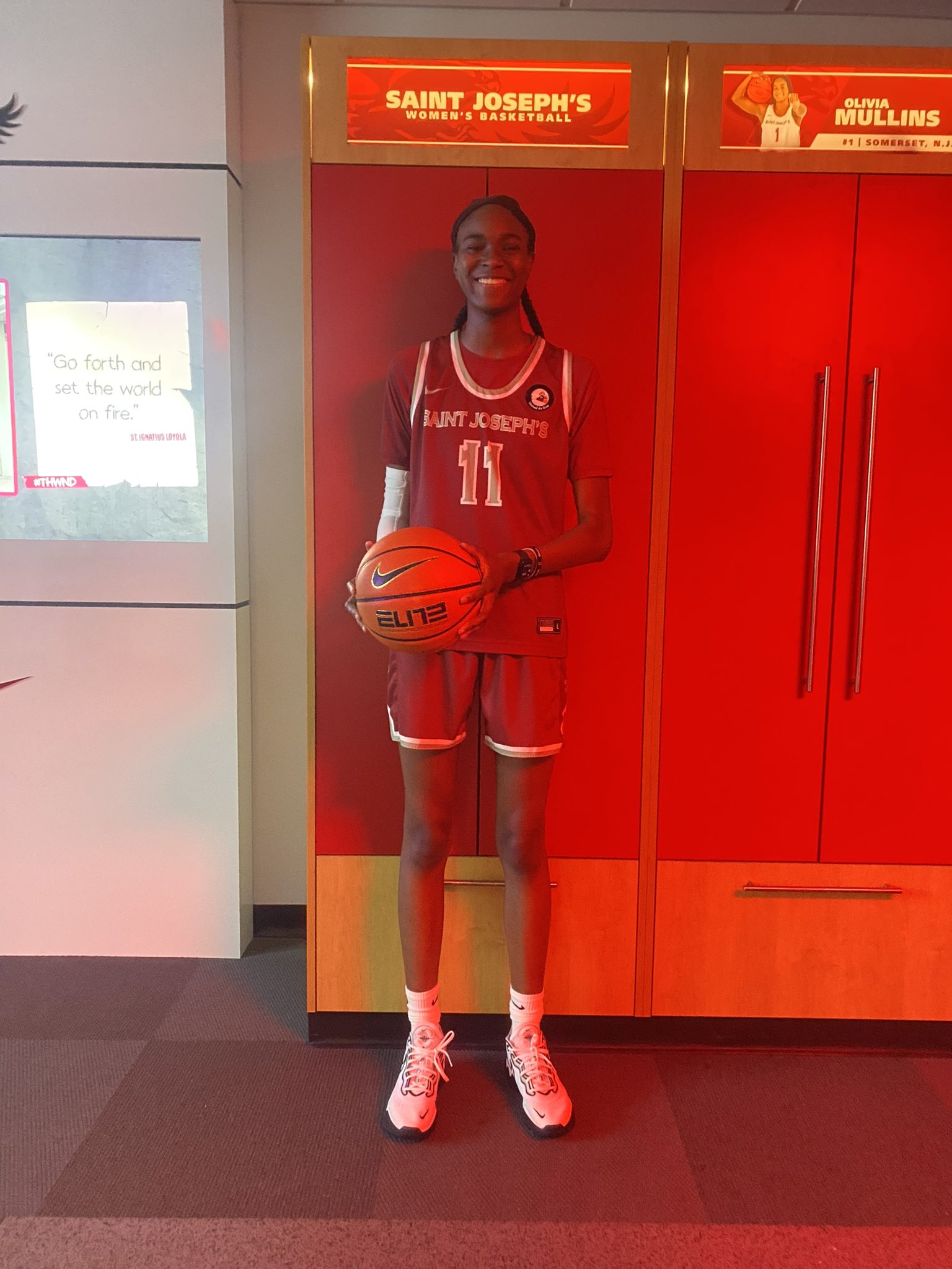 Logyn Greer on Twitter: "Great unofficial visit at @SJUHawks_WBB today! Thank you so much for ...