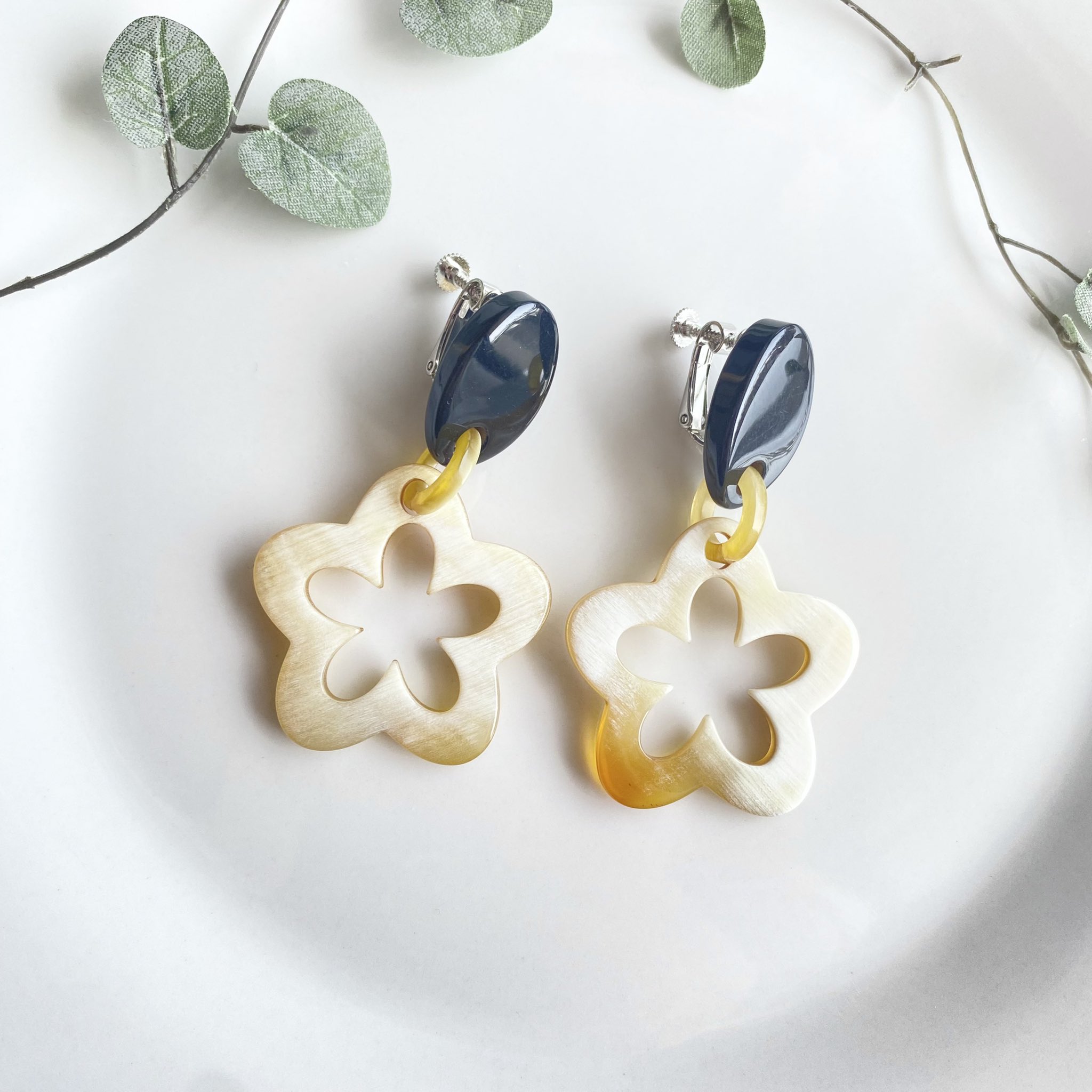 Kazaru-Kazaru 8/31 - 9/6 京都大丸 1F 美容師→アクセサリー職人 (@kazaru_kazaru) / Twitter