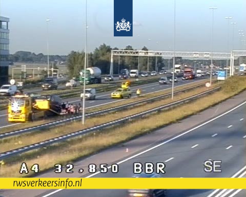 Rijkswaterstaat Verkeersinformatie on Twitter: "De berger is inmiddels gearriveerd op de #A4 ...
