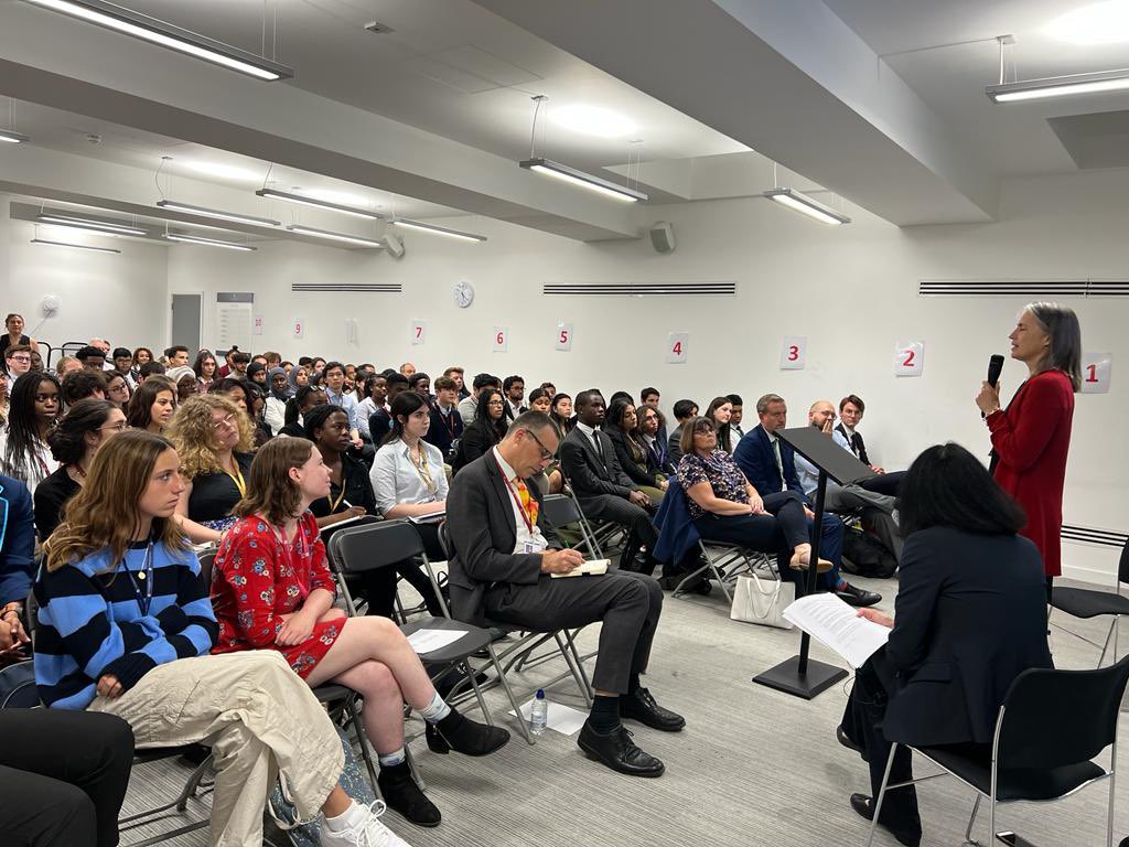 Welcome to Harris Sixth Form