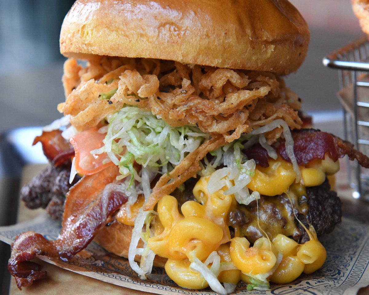 An early look at Guy Fieri's new restaurant in Phoenix | Flipboard