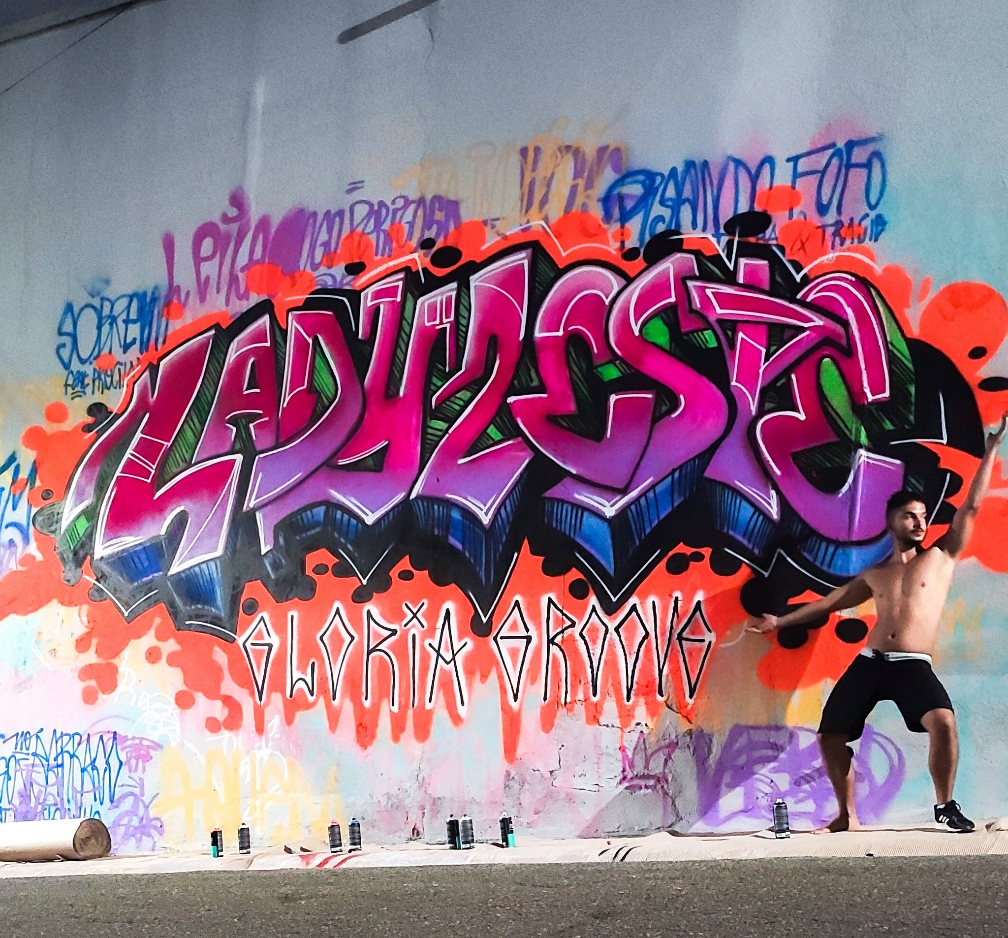 ciro najar 1️⃣3️⃣🦑 on Twitter: "Grafite que fiz pra @gloriagroove em Pisando Fofo 🔥 https://t.co ...