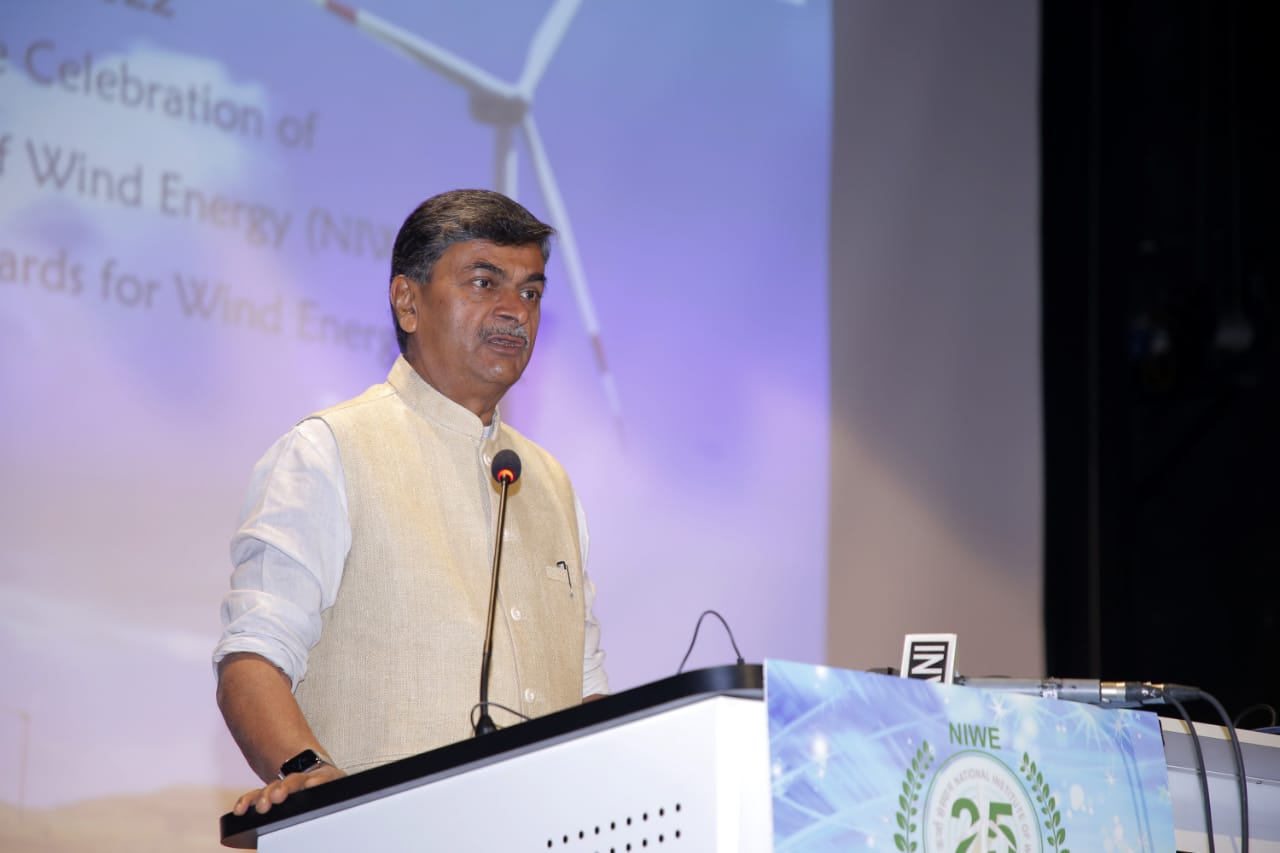 Ministry of New and Renewable Energy (MNRE) on Twitter: "Honourable Minister of Power and New ...