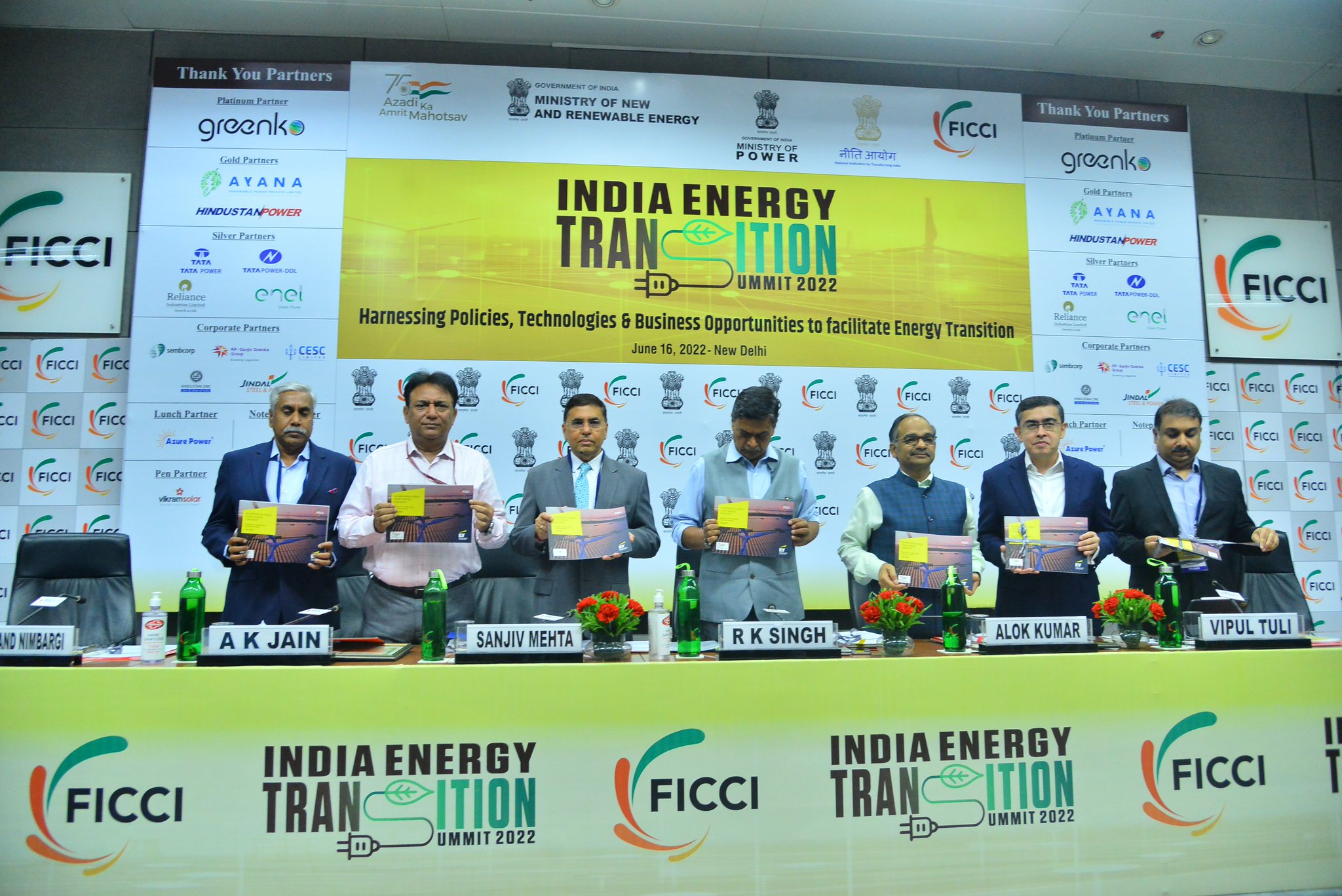 FICCI on Twitter: "Mr @RajKSinghIndia, Minister for Power and New & Renewable Energy, GoI ...