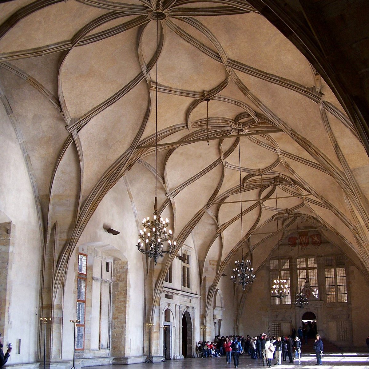 A guide to Gothic cathedral architecture: - المسلسل من The Cultural ...