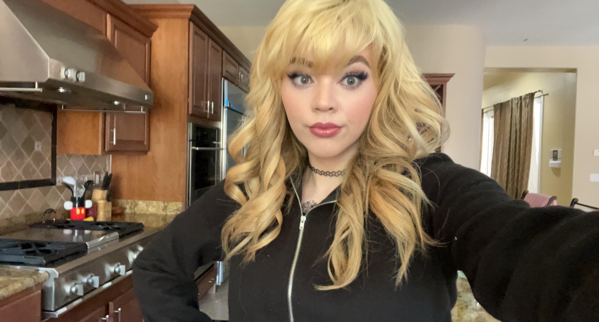 TW Pornstars - Kate Zoha 🐦. Twitter. i have a cute kitty 🐱 hoodie. 7:24 ...