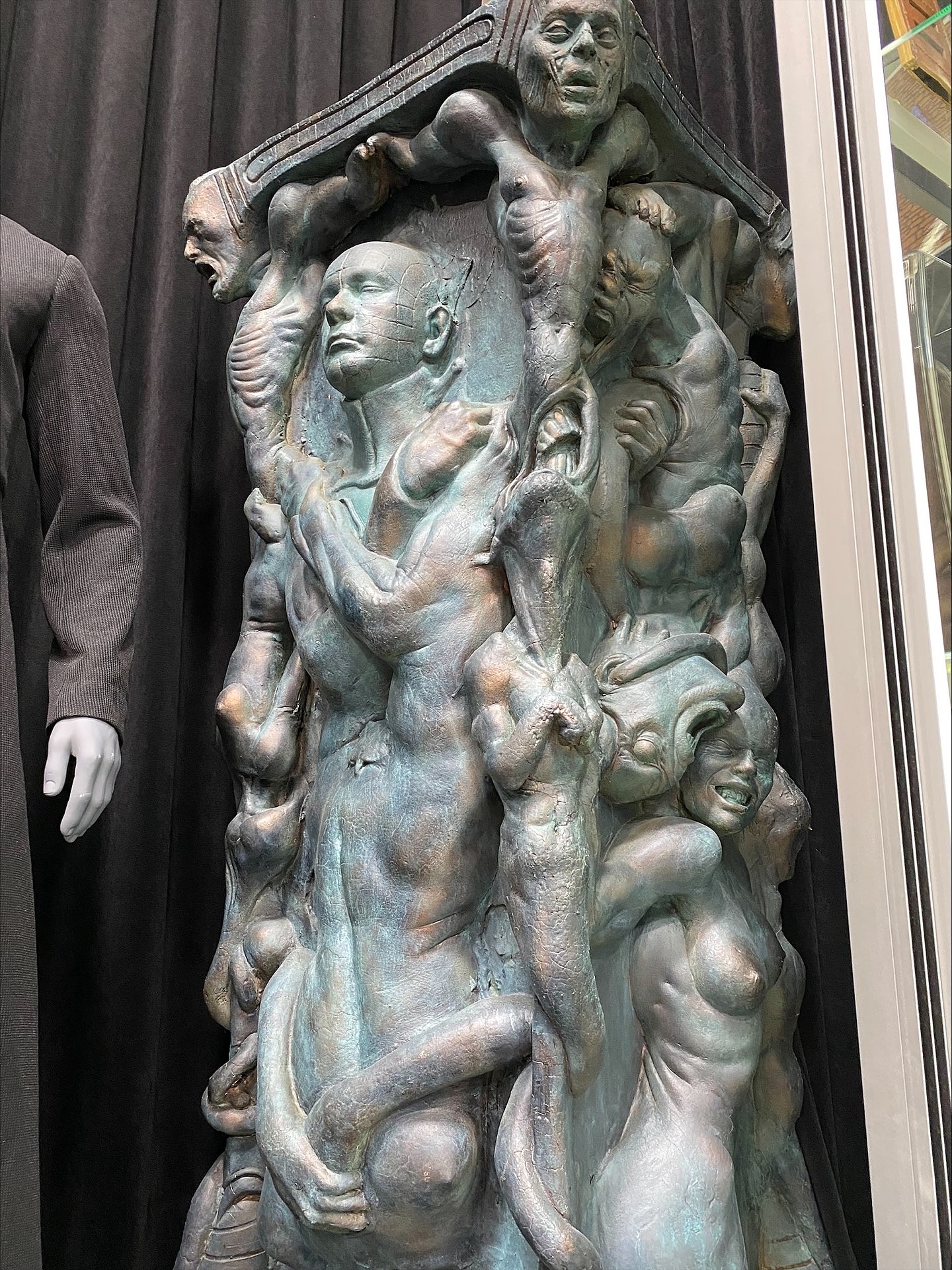 Hellraiser 3 Pillar Of Souls