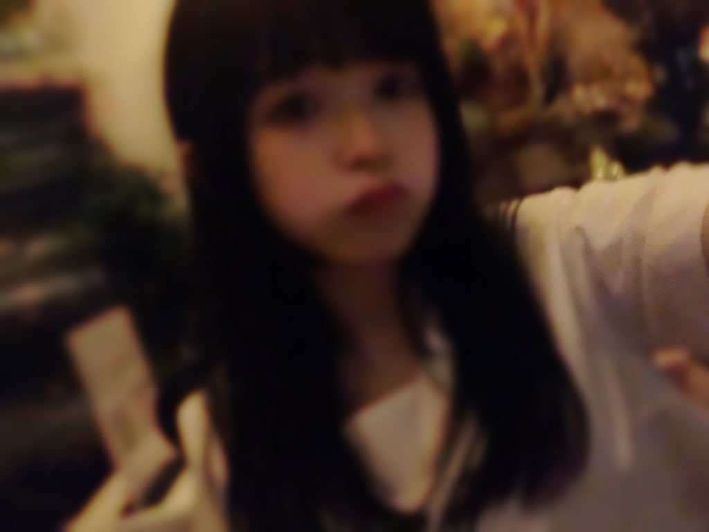 依 On Twitter 平时乖乖的怡仔 私底下却变成这样 反差婊 妓女 婊子 母狗 骚逼 轮奸 精厕 肉便器 鸡巴套子