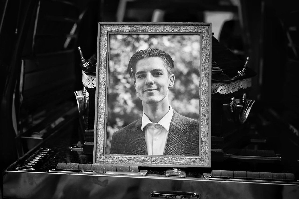 Ivan Shevtsov 🇺🇦 on Twitter: "RT @dobronosov_yan: Роман Ратушний Дякую тобі🙏🇺🇦"