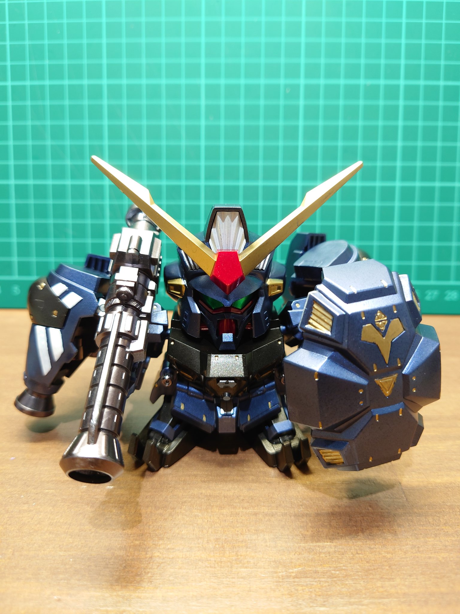 pon on Twitter: "SD GP02完成。大分雑な塗装だけど、ティターンズ的な感じで。ネットにある情報を参考にさせてもらいました😄 https://t.co/YceLE3FnH4 ...