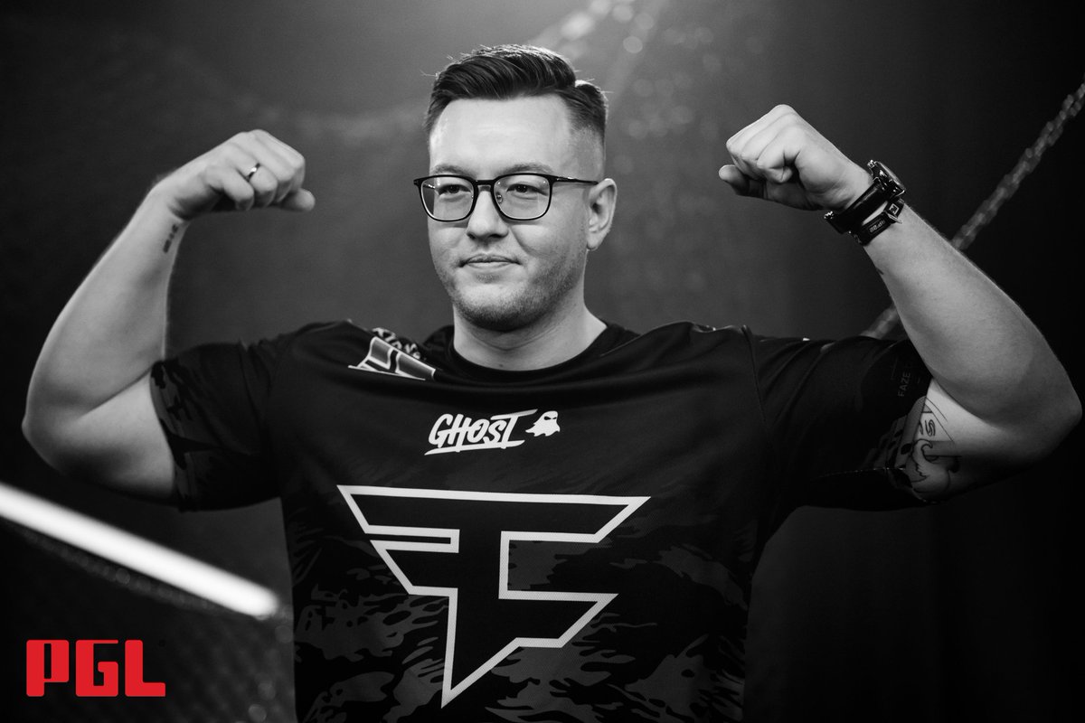 CSGO HISTORY on Twitter: "FaZe Clan Legend Before 2341 (20/1/2016) days rain joined Faze Clan as ...