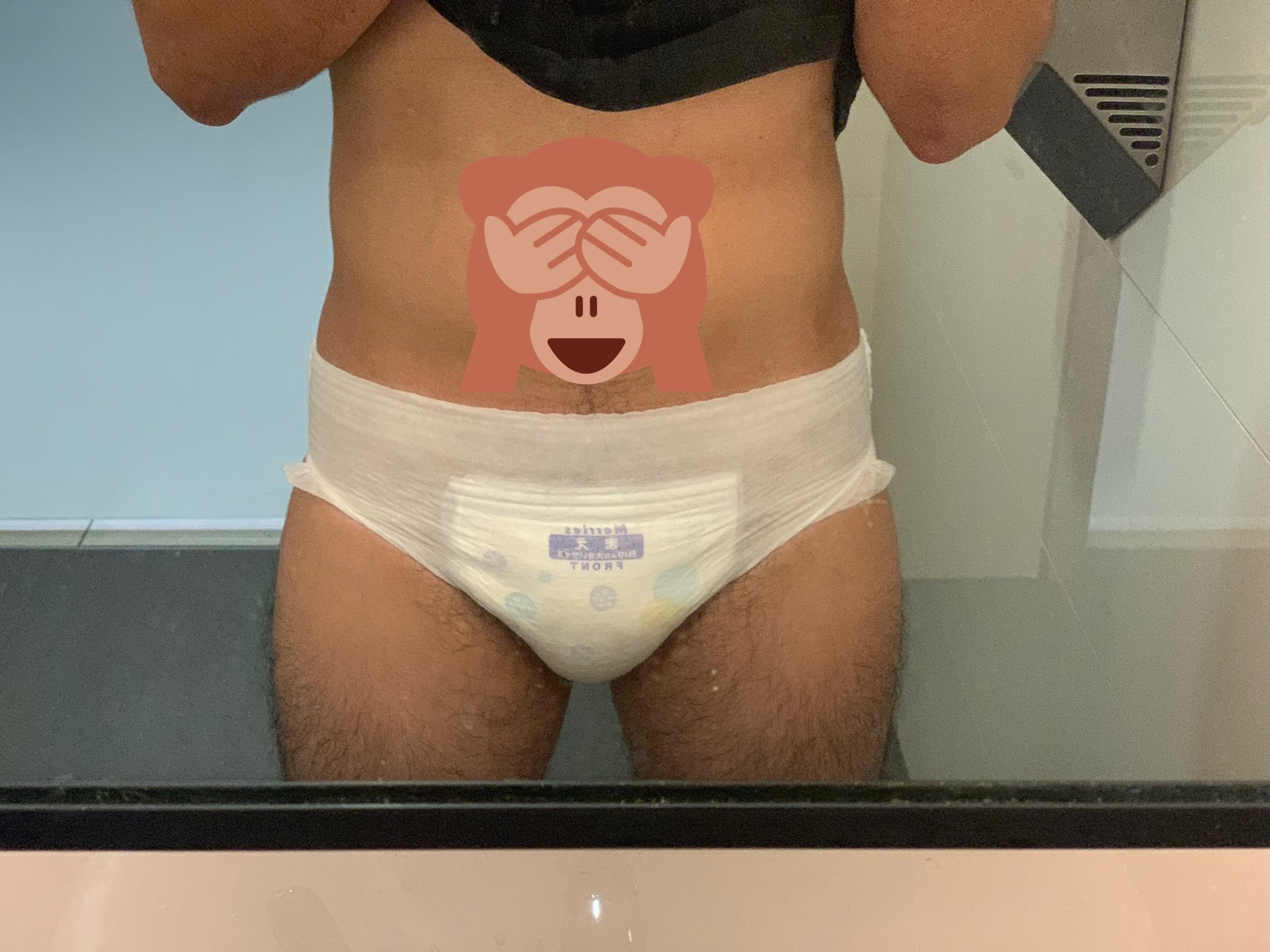 Diaper Lover on Twitter: "晚上穿著布布逛商場 好像尿濕了😌 https://t.co/Smz8zUhsjx" / Twitter