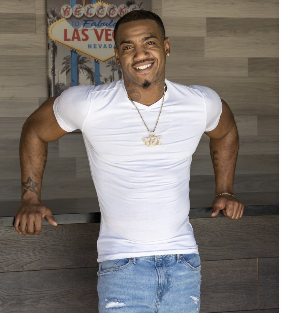 OC Modeling™ on Twitter: "We would like to welcome our new male to the OCM family @MazeetheGoat ...