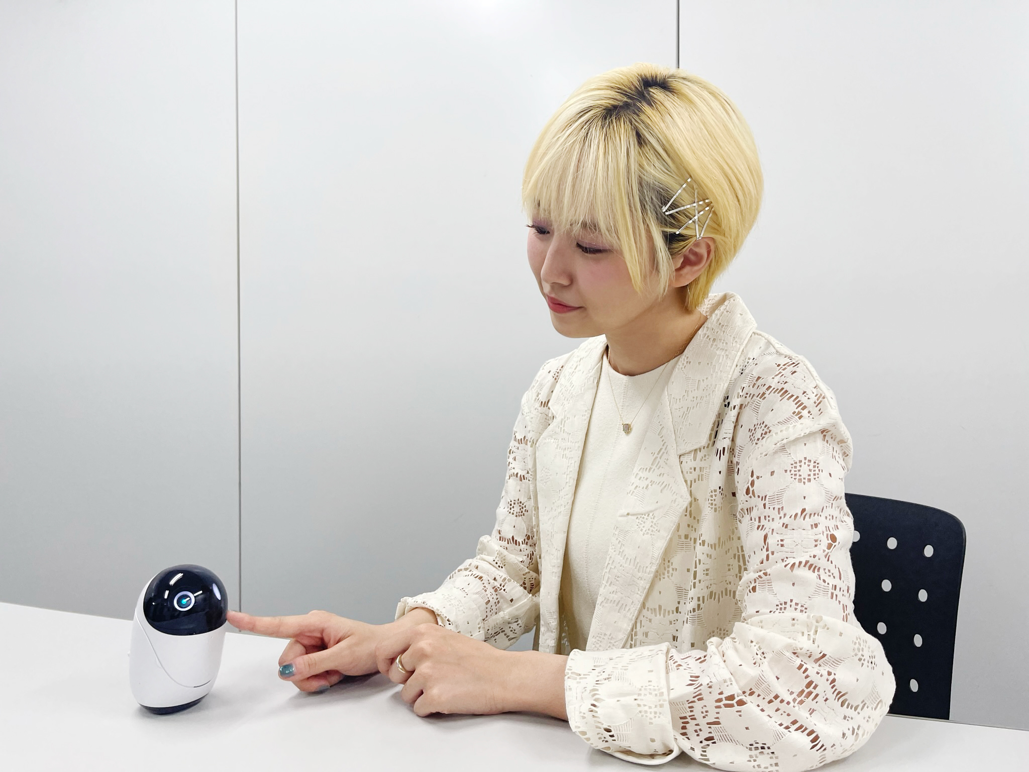 天ちゃんのpoiq研究所 on Twitter: "どうやら、#poiq が #花守ゆみり さん🧡 #浪川大輔 さん💙 にお話をしに行ってきたようで🫶 その様子は近日公開とのことなので まずは ...