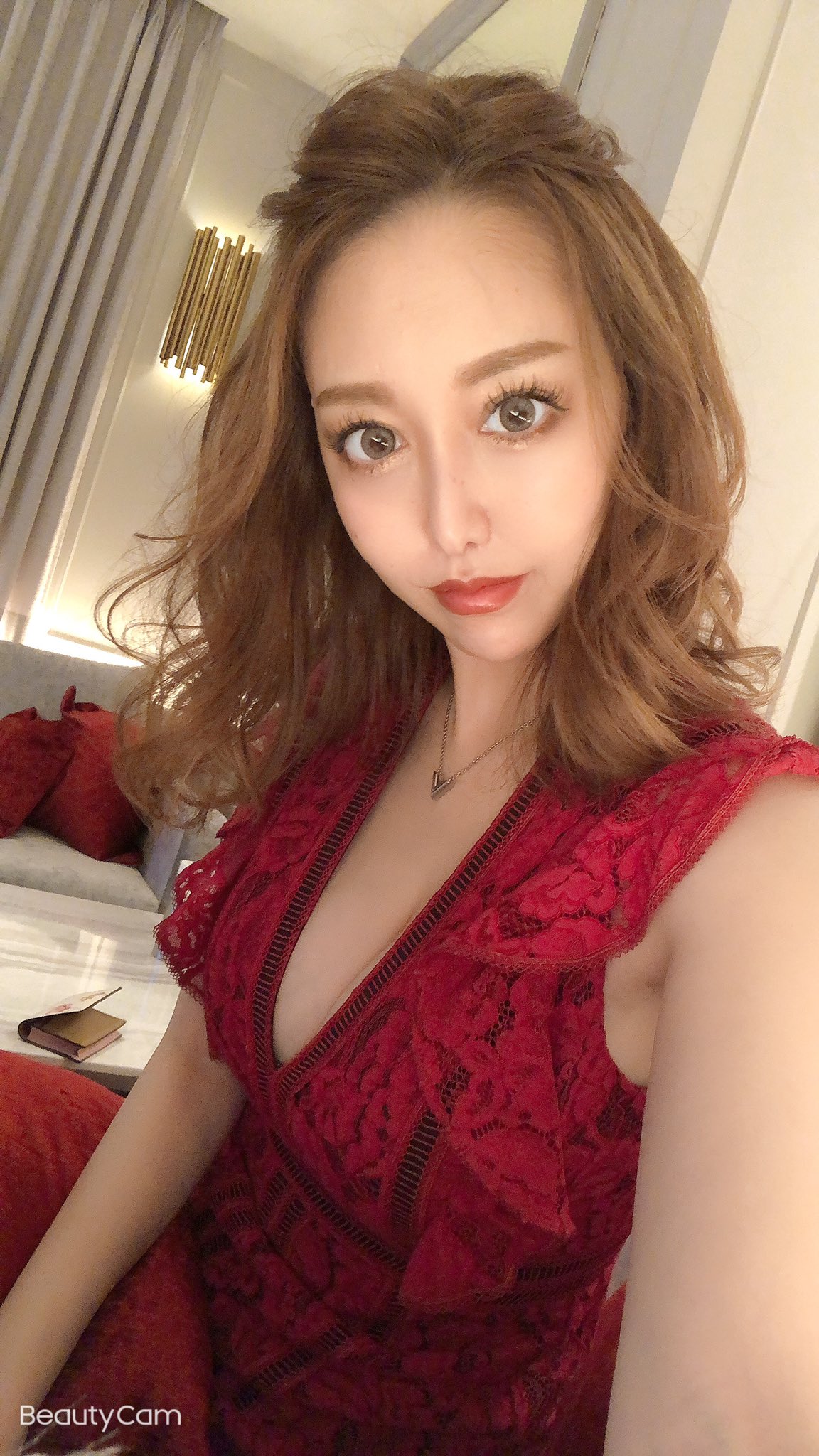 朝桐光(あさぎりあかり)@AV女優 on Twitter: "今日はグレーのカラコンにしてみた💕 もうお腹空いてきちゃったなぁ🤣笑 冷やし中華食べたい🤤🤤🤤 https://t.co ...