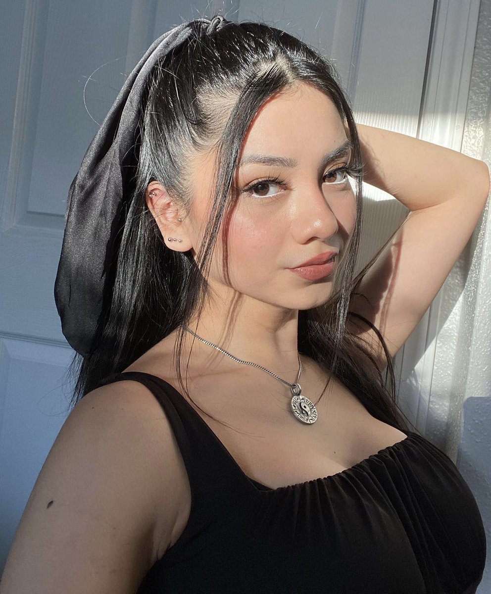 baddies on Twitter: "RT @BaddiesOnline: Twitter: @tx_candelaria 🖤"