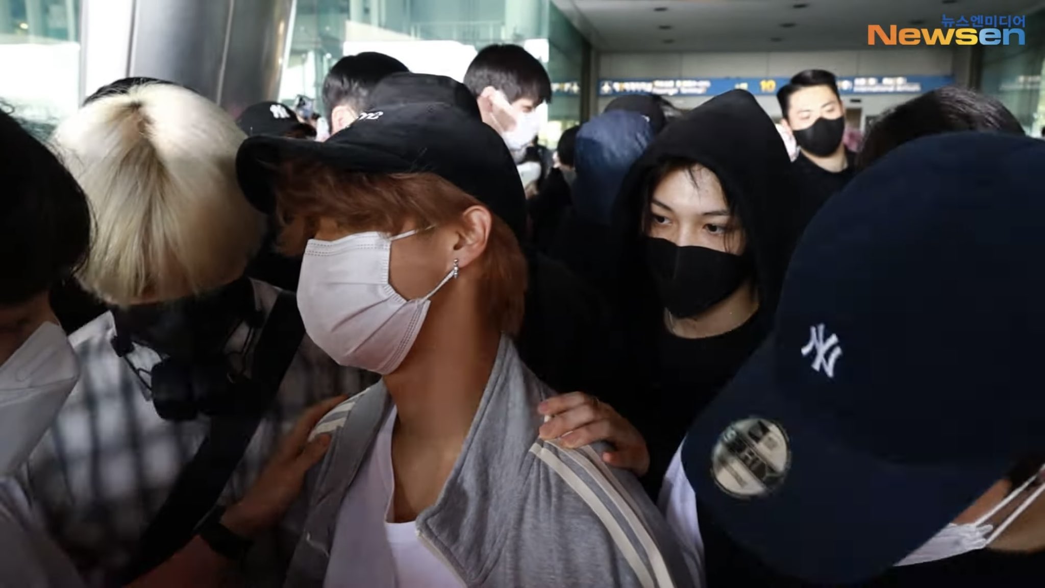 nayu on Twitter: "ピリちゃんのこんな怒ってる顔見た事ないですよ…… https://t.co/Xit72dN9GJ" / Twitter