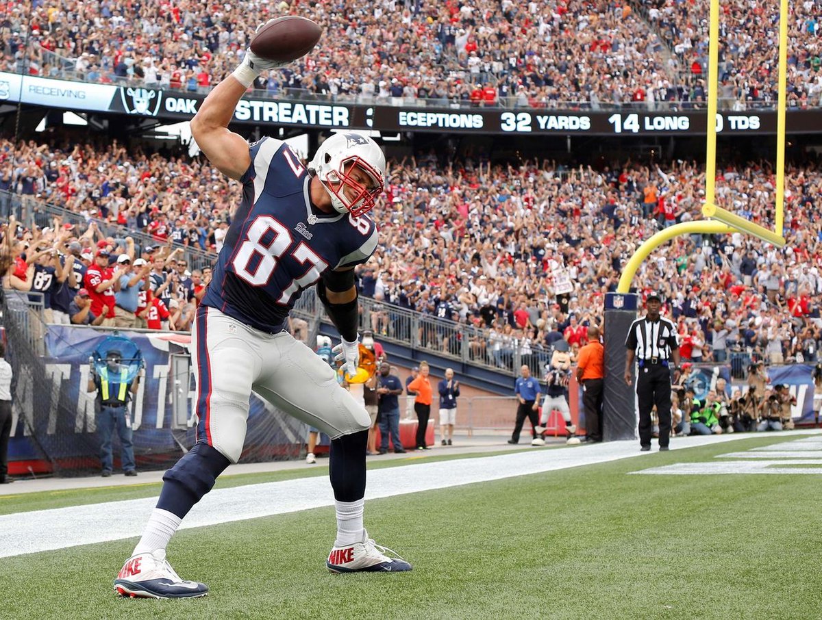 Rob Gronkowski Spike Wallpaper