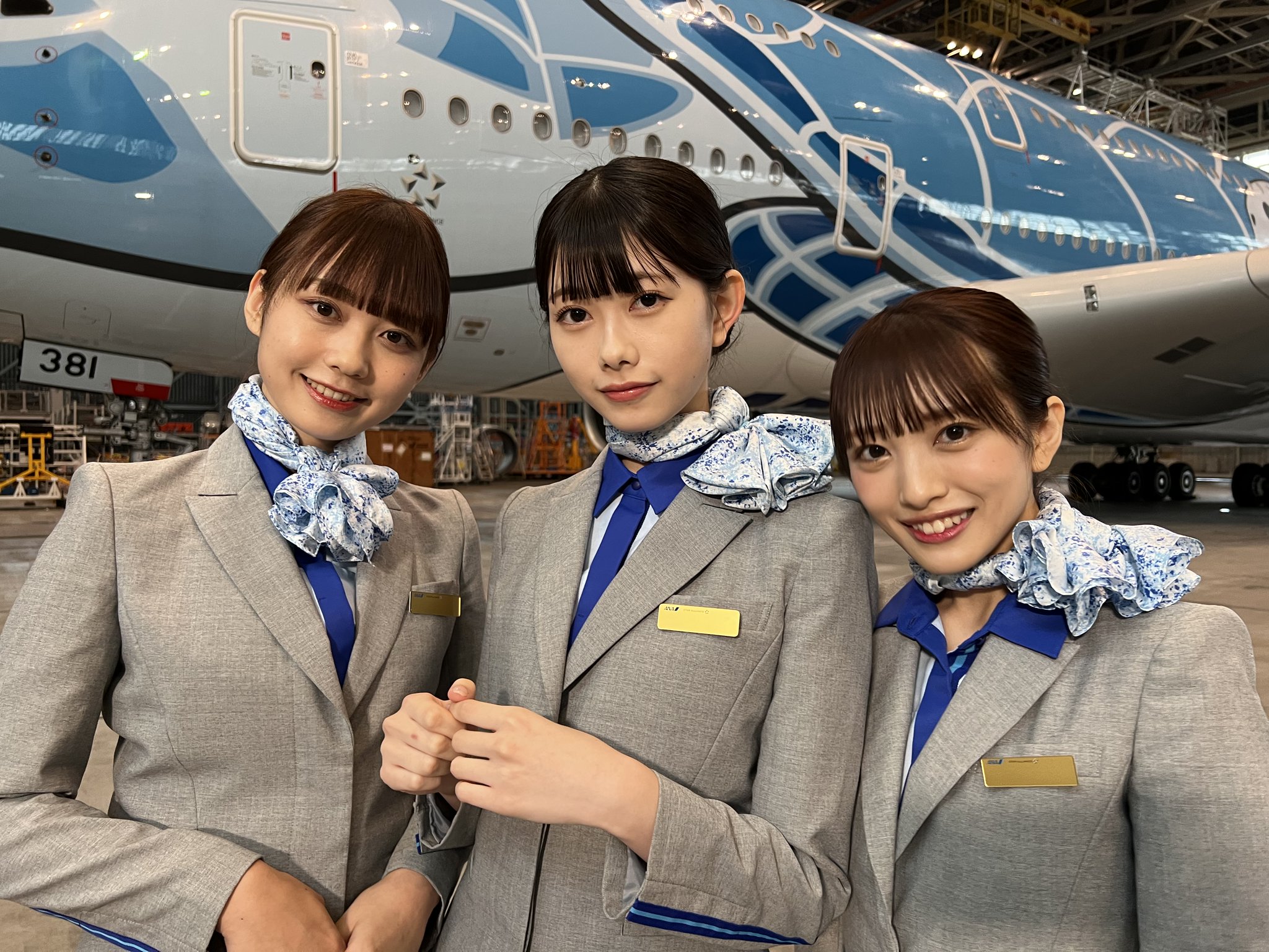 AKB48、最近聞いた？ on Twitter: "今日はANAとのコラボです！ なぜか元カレにあいまくる、元カレツアーズ（妄想）。 お楽しみに！ #AKB48最近聞いた https://t ...