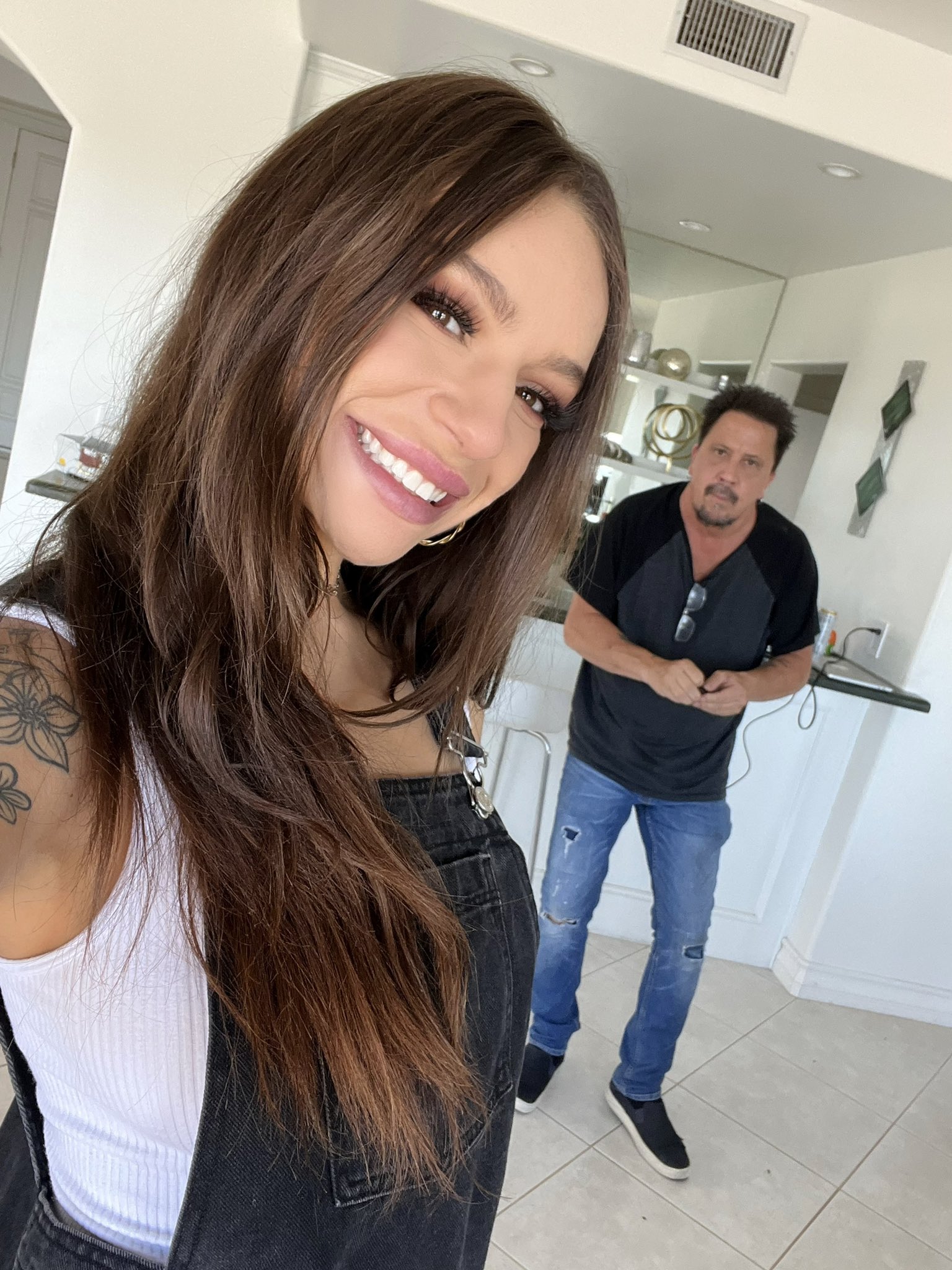 Tw Pornstars April Olsen Twitter The Man The Myth The 2 Hour Day