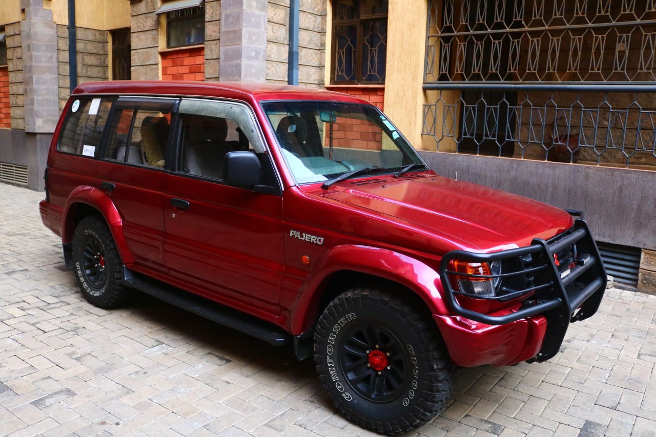 Pajero Red 2022