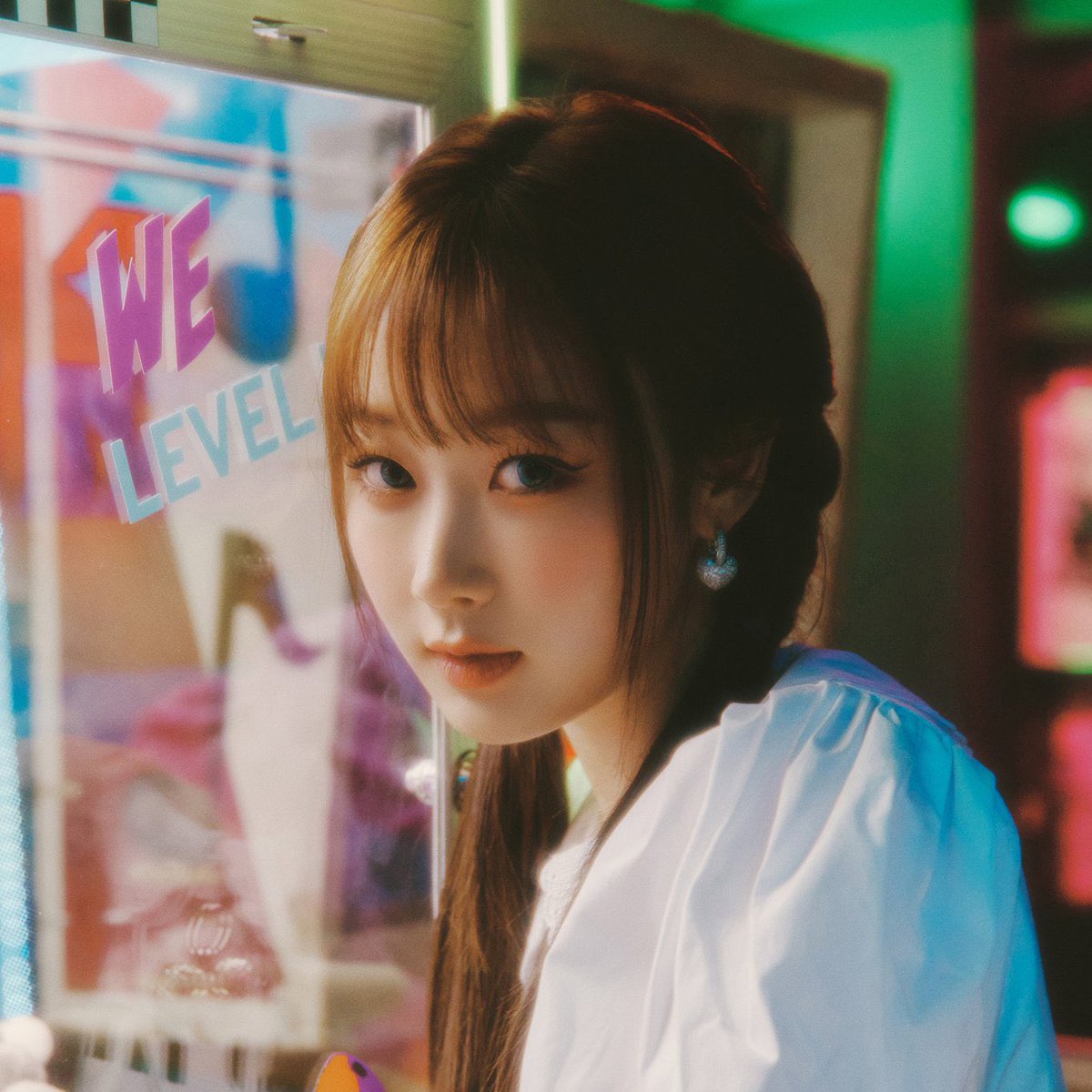 On Twitter the Difference In Her Gaze on-twitter-the-difference-in-her-gaze