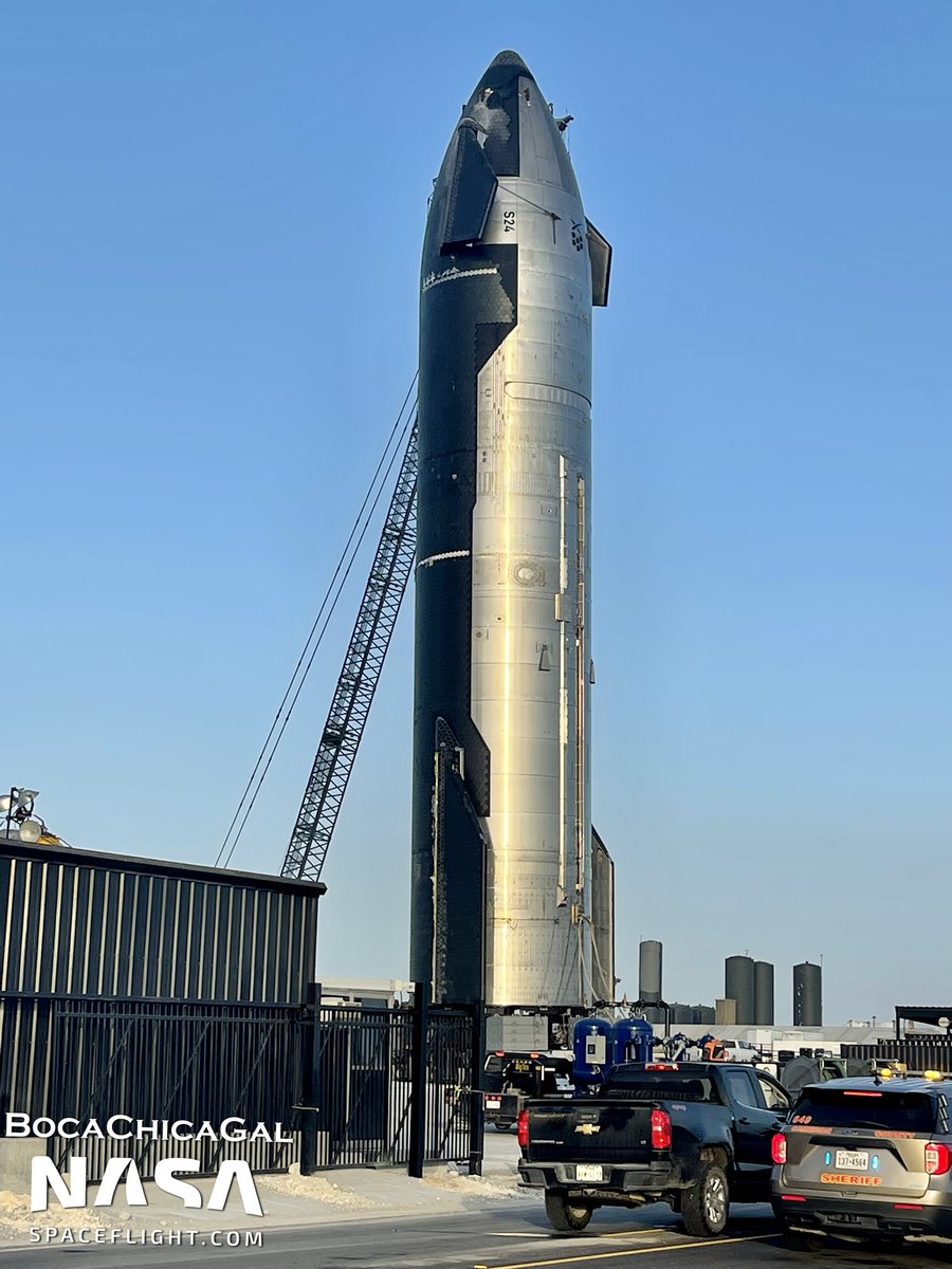 SN24 just arrived at the launch site. Looking good! : r/SpaceXLounge