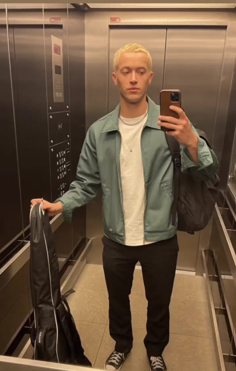 Tom Blyth Debuts New Blond Hair For The Role Of Coriolanus Snow In ‘the Hunger Games The Ballad