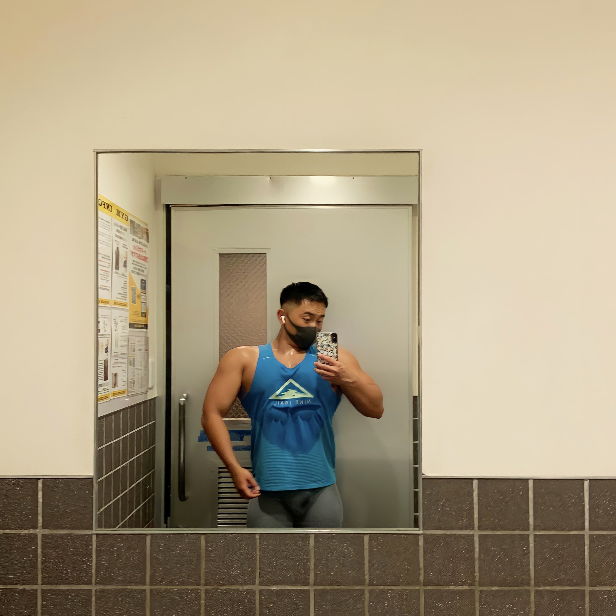 KORO on Twitter: "止まらない汗どうにかして🥵🎽 https://t.co/MNMK6cvJu3" / Twitter