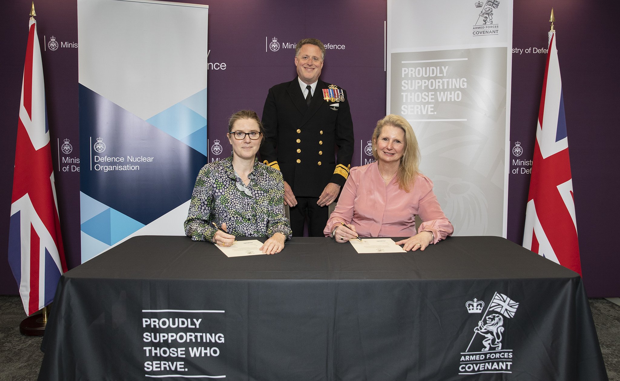 Ministry of Defence 🇬🇧 on Twitter: "On #ArmedForcesWeek, @AWE_plc CEO Alison Atkinson signed the ...