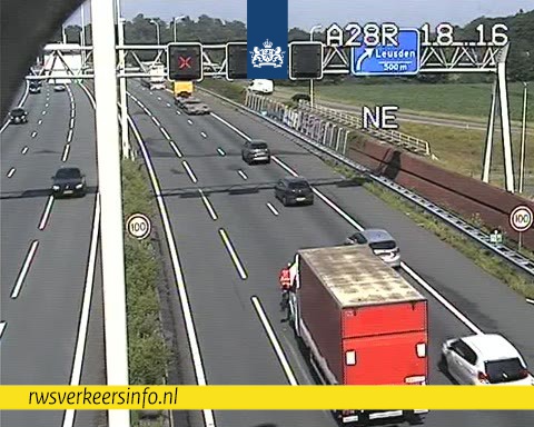 Rijkswaterstaat Verkeersinformatie on Twitter: " | Dit voertuig staat met pech op de #A28 bij ...