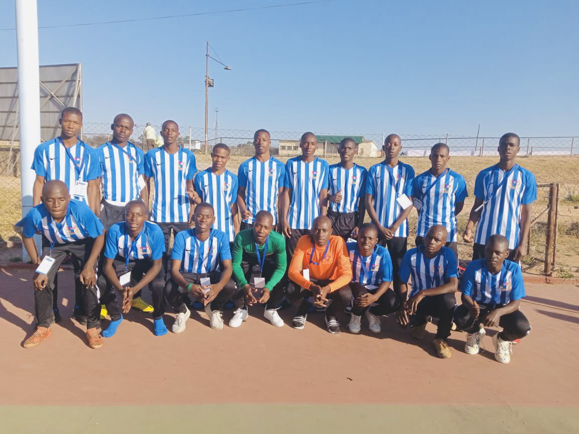 𝗗𝘆𝗻𝗮𝗺𝗼𝘀 𝗙𝗼𝗼𝘁𝗯𝗮𝗹𝗹 𝗖𝗹𝘂𝗯 on Twitter: "Our Under 17s will also be in action this afternoon at the ...