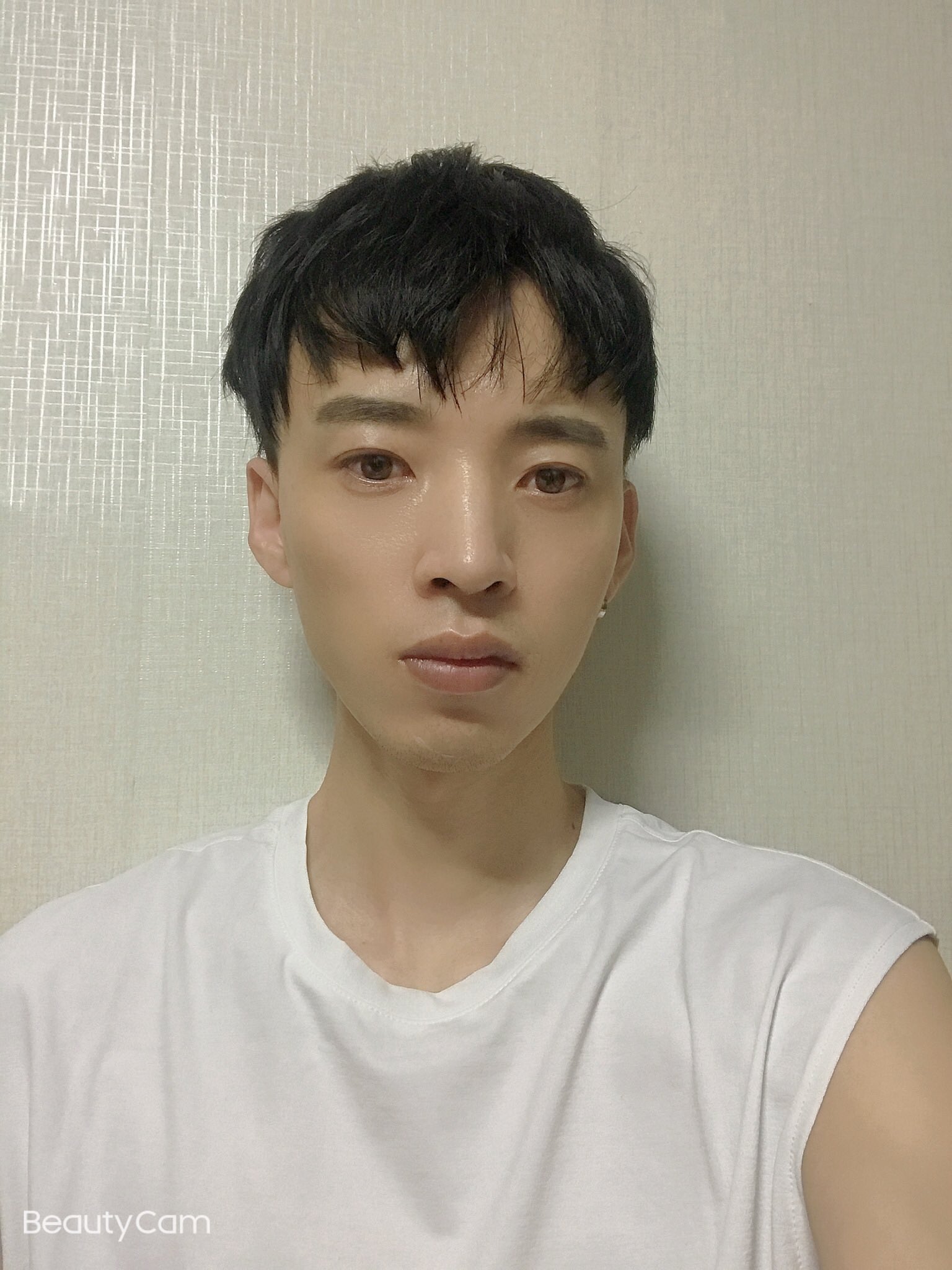 준이 On Twitter 在韩国的中国gay找我交朋友吧,国内的也好,留言,私信都会回复,都会回关,尽量私信有的留言我看不到,努力增肥增肌中、希望大家不要嫌弃 、爱你们哦 게친 게이