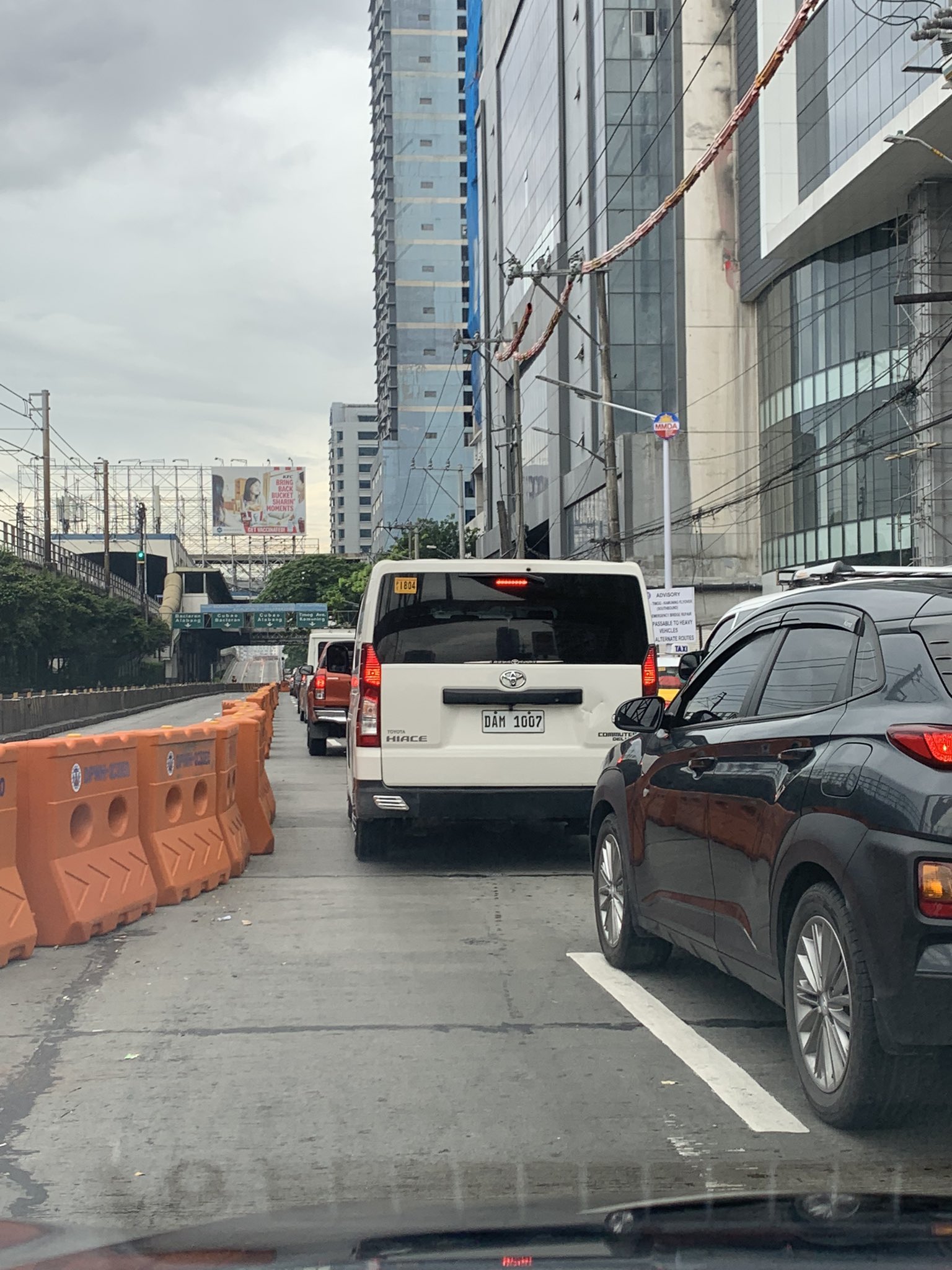 ABS-CBN News on Twitter: "Abiso sa mga motorista, pansamantalang sarado ang Southbound lane ng ...