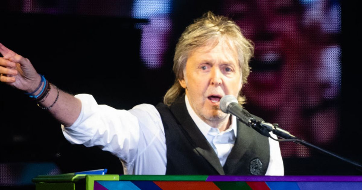 Daily Star On Twitter Paul Mccartney Fans Fume As Glastonbury