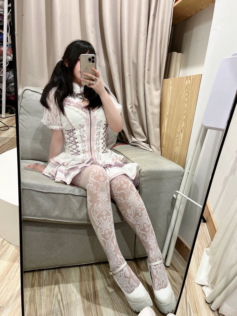 有几只若奇 on Twitter: "🖤 @limerencem Limerence M #涞觅不止丝滑"