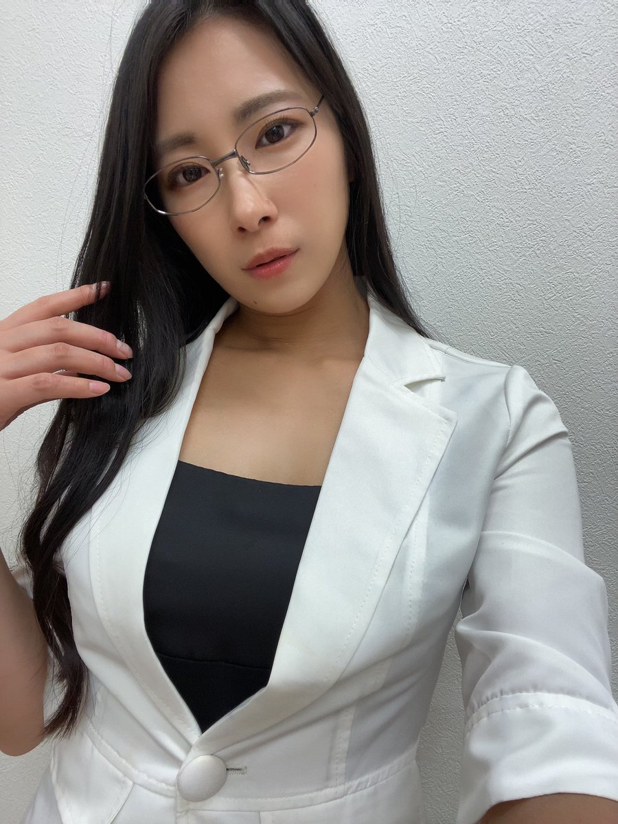 ソフマップ グラビアイベント情報 on Twitter: "RT @reiko_2303: 6/28の4thDVD発売まで あと2日 🏻☺️ 令子のゾクゾクする吐息 Aircontrol様より ...