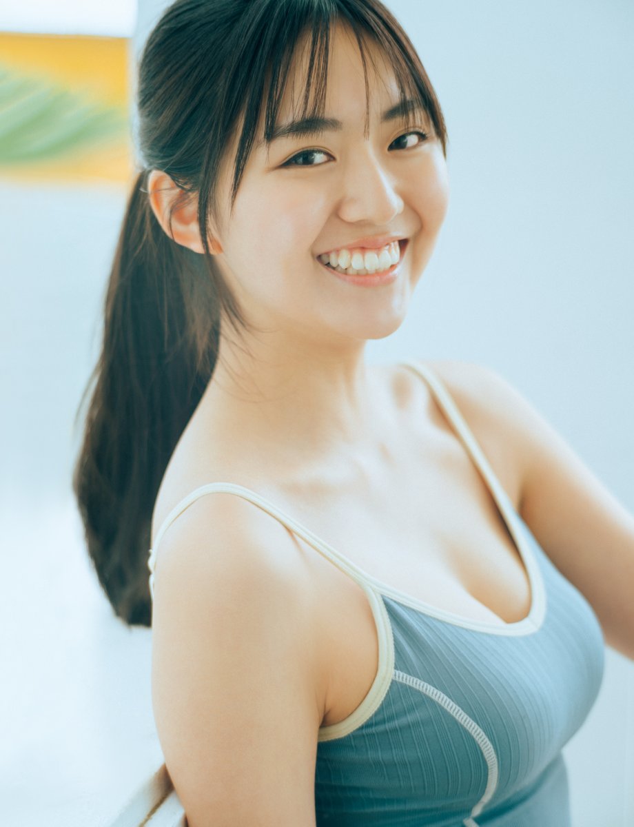 FRIDAYグラビア on Twitter: "【ウルトラヒロイン出身の19歳】 #豊田ルナ @Runa_Toyoda0717 さんのスペシャル #グラビア が発売中の #フライデー に掲載さ ...