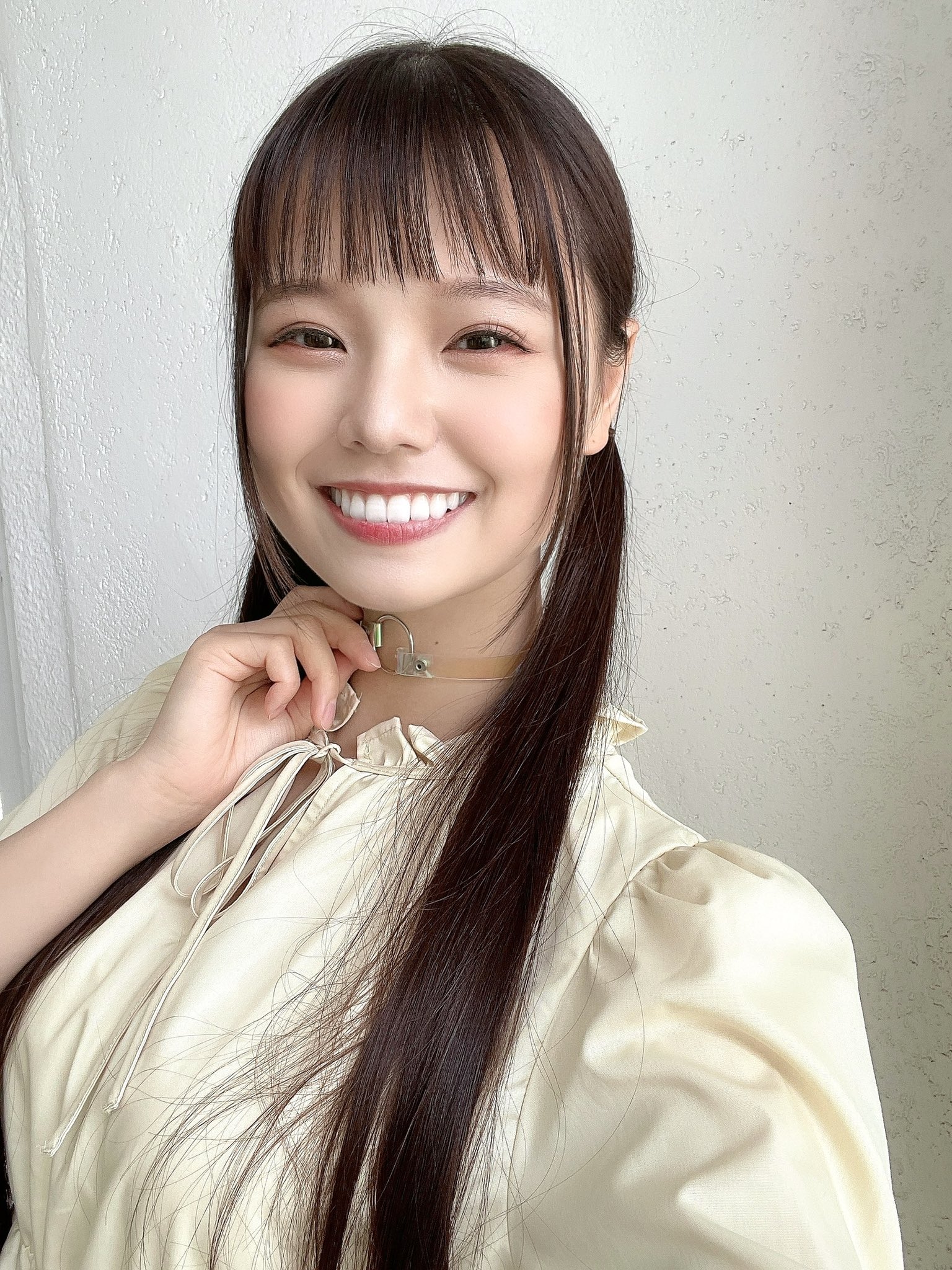 遥りさ(HARUKA RISA) on Twitter: "暑すぎ〜！ アイスぅぅぅ https://t.co/6zO3vXd9e6" / Twitter