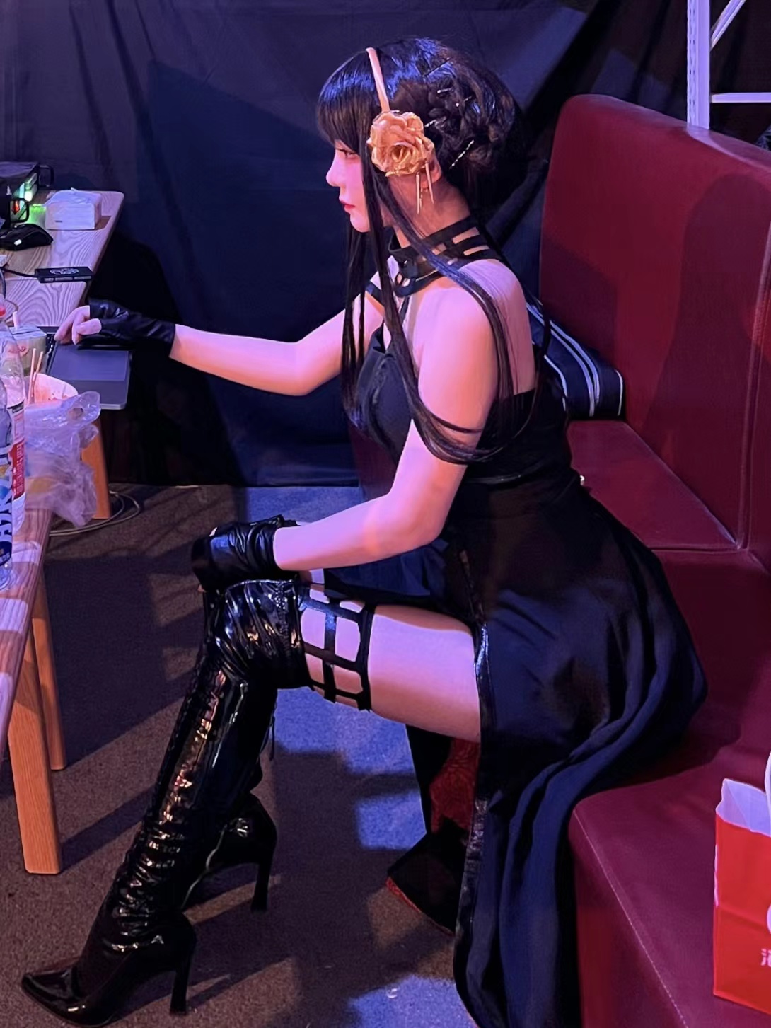 咬人猫Yaorenmao on Twitter: "杀手约尔🕶️Killer Yor https://t.co/wFGkkZK1LO" / Twitter