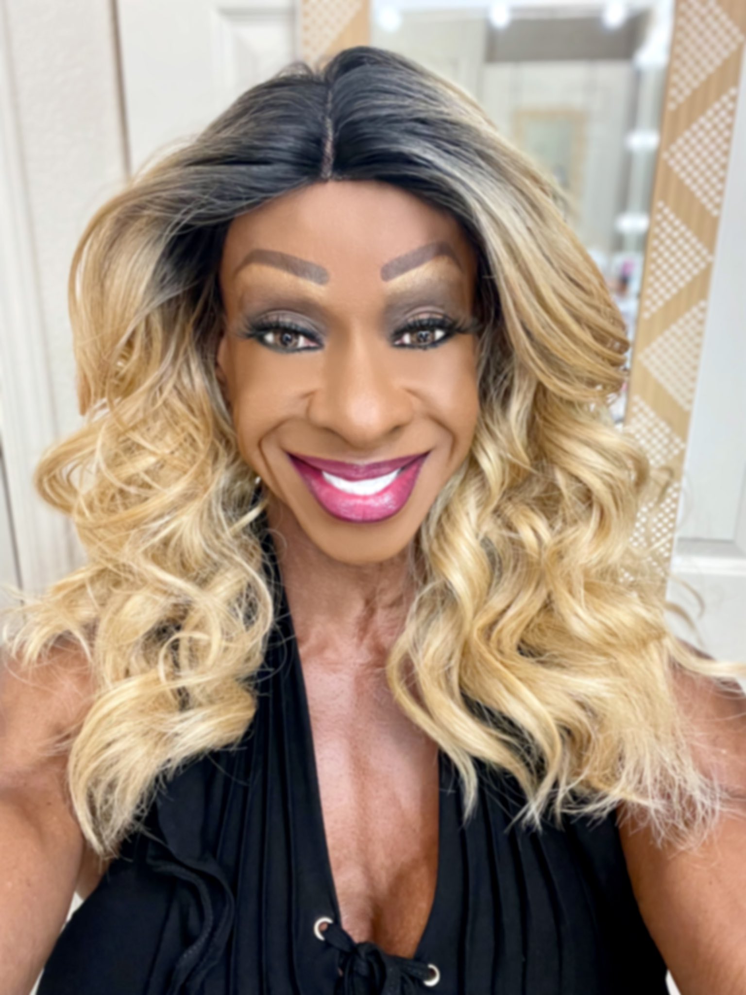 Yvette Bova On Twitter “smile Its Monday ”😁 Jiz9dxp7fm
