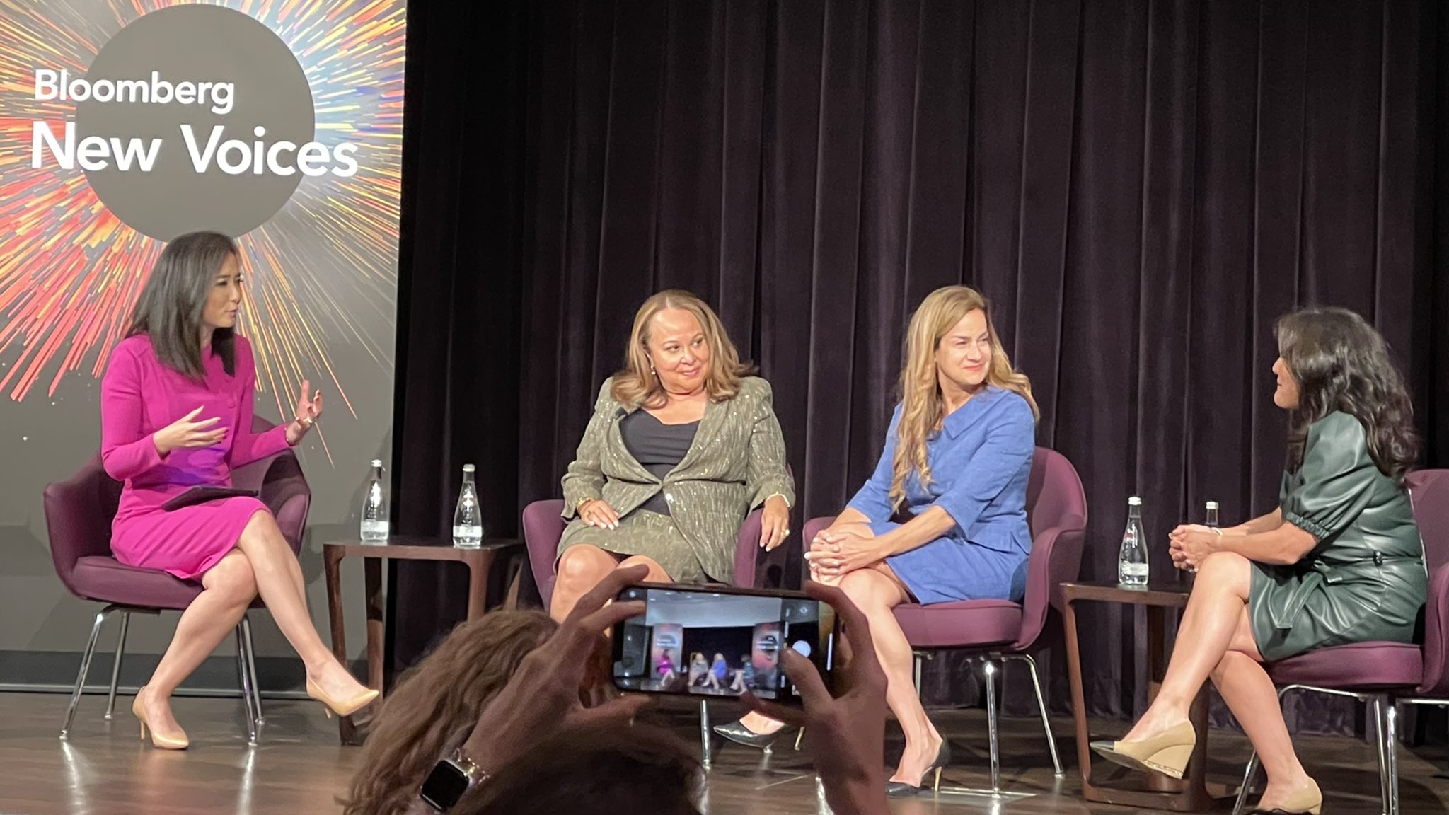 Cast Of Bloomberg News