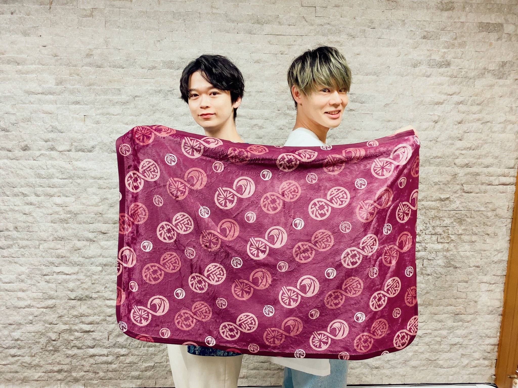 神尾晋一郎チャンネル かみ×こま かみ×とき【公式】 On Twitter 【本日23時59分まで】 かみとき オンラインくじ 販売中! 神尾晋一郎 さん、土岐隼一 さんの撮り下ろし