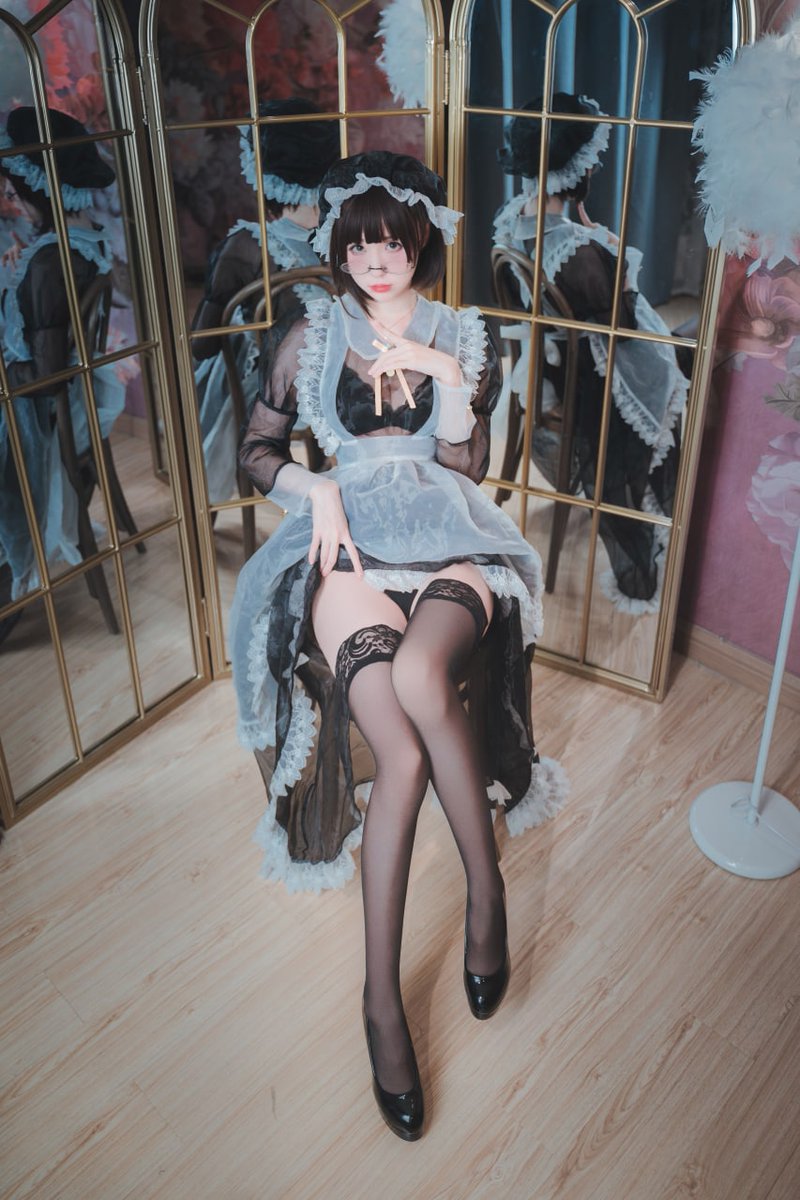 萌萌哒女仆装 女仆装 Cosplay 小姐姐 女仆装 Cosplay 小姐姐 摄影师 五道花坊 Wdhf100083