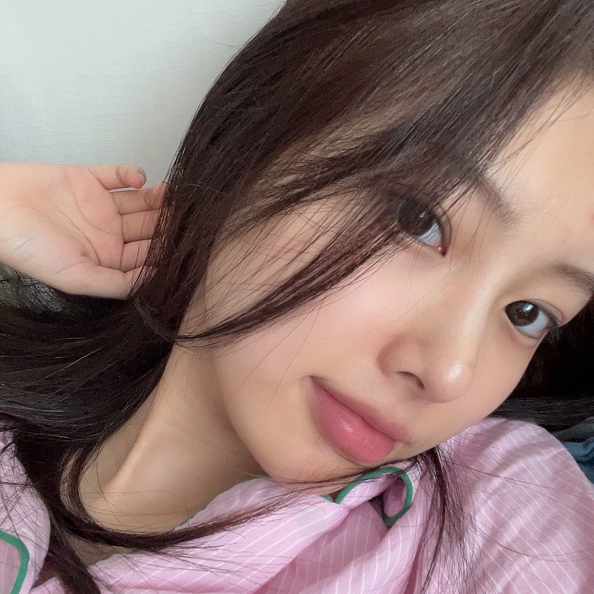 hyewon pics 💎 on Twitter: "bubble update https://t.co/596LTHcZkD" / Twitter