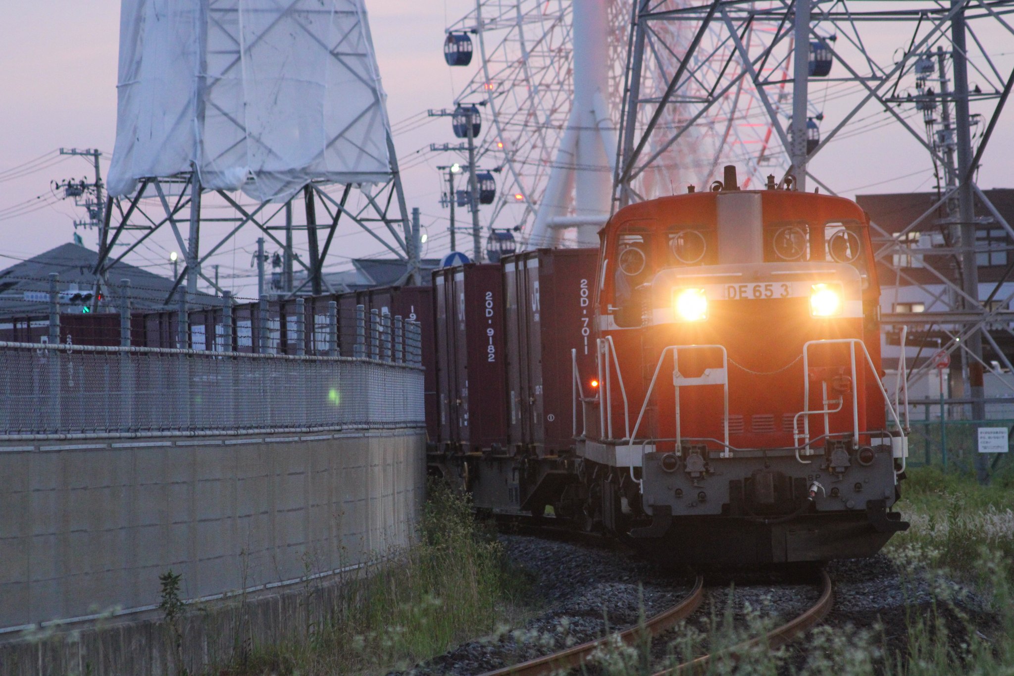 Odoroki_Yakiika on Twitter: "仙台西港→仙台港のコキ(DE65 3) #仙台臨海鉄道 https://t.co/dVPoESLboH" / Twitter