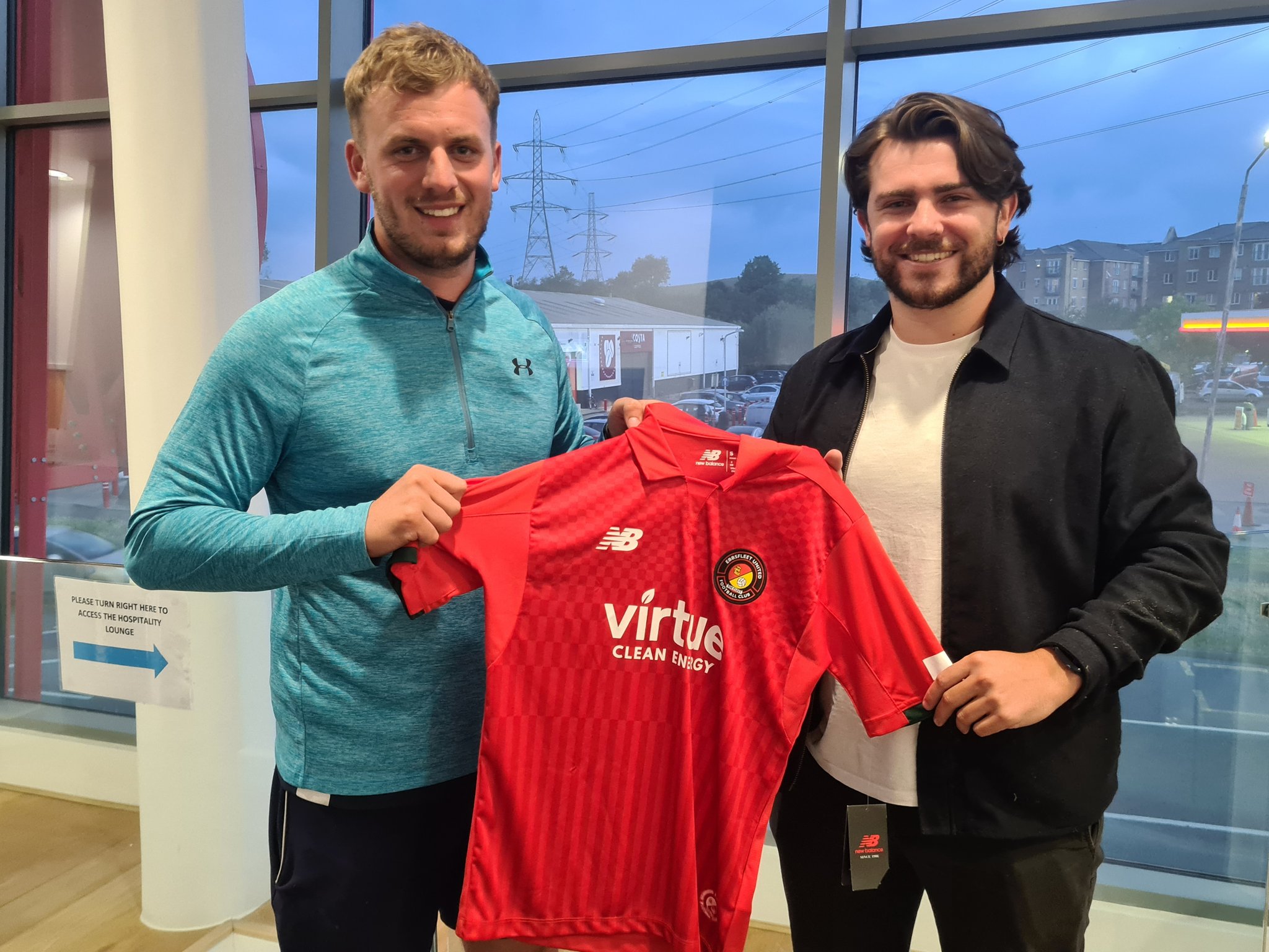 Ebbsfleet United Women on Twitter: "Management Team Signing ️ Head Coach Sam MacNeil has been ...