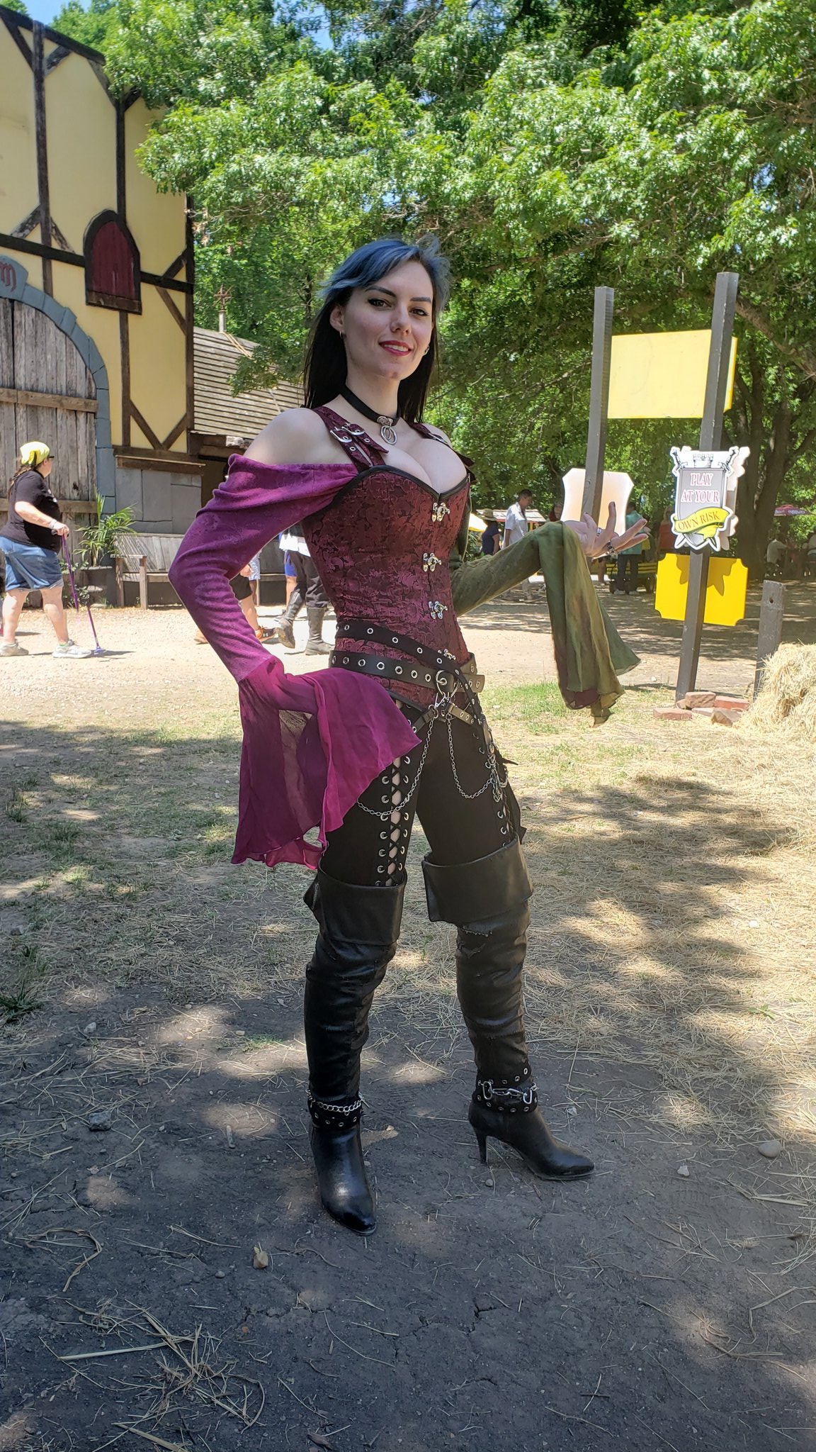 TW Pornstars - Sinnocent 🔞 Fansly & Onlyfans. Twitter. Went to the ren ...